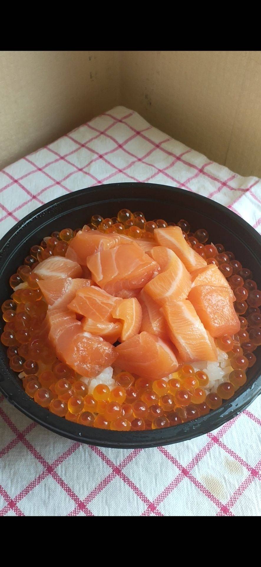 รีวิว Sushi Hiro The UP Rama 3 - เม็ดปลาเเซลมอนปังๆ กับเเซลมอนสดช่ำ ...