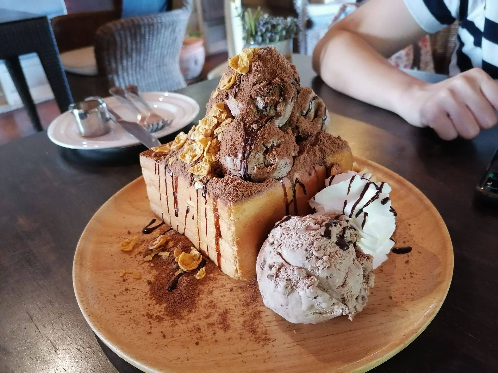 รีวิว Natit coffee & crafts - ขนมหลากหลาย อร่อยแบบไม่ต้องคิดถึงแคลอรี