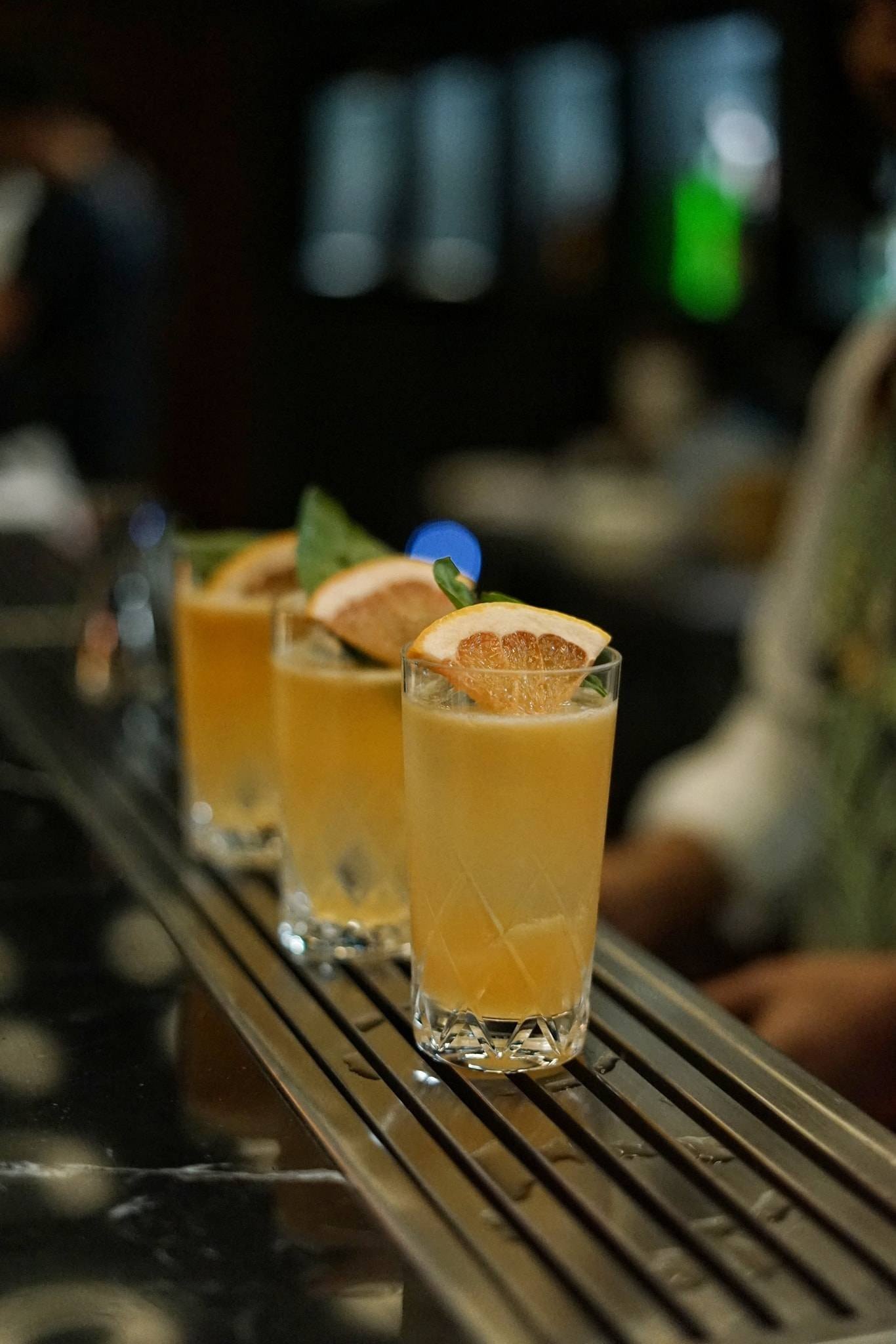 The White Rabbit Speakeasy Cocktail Bar - สั่งอาหารเดลิเวอรี | Wongnai ...