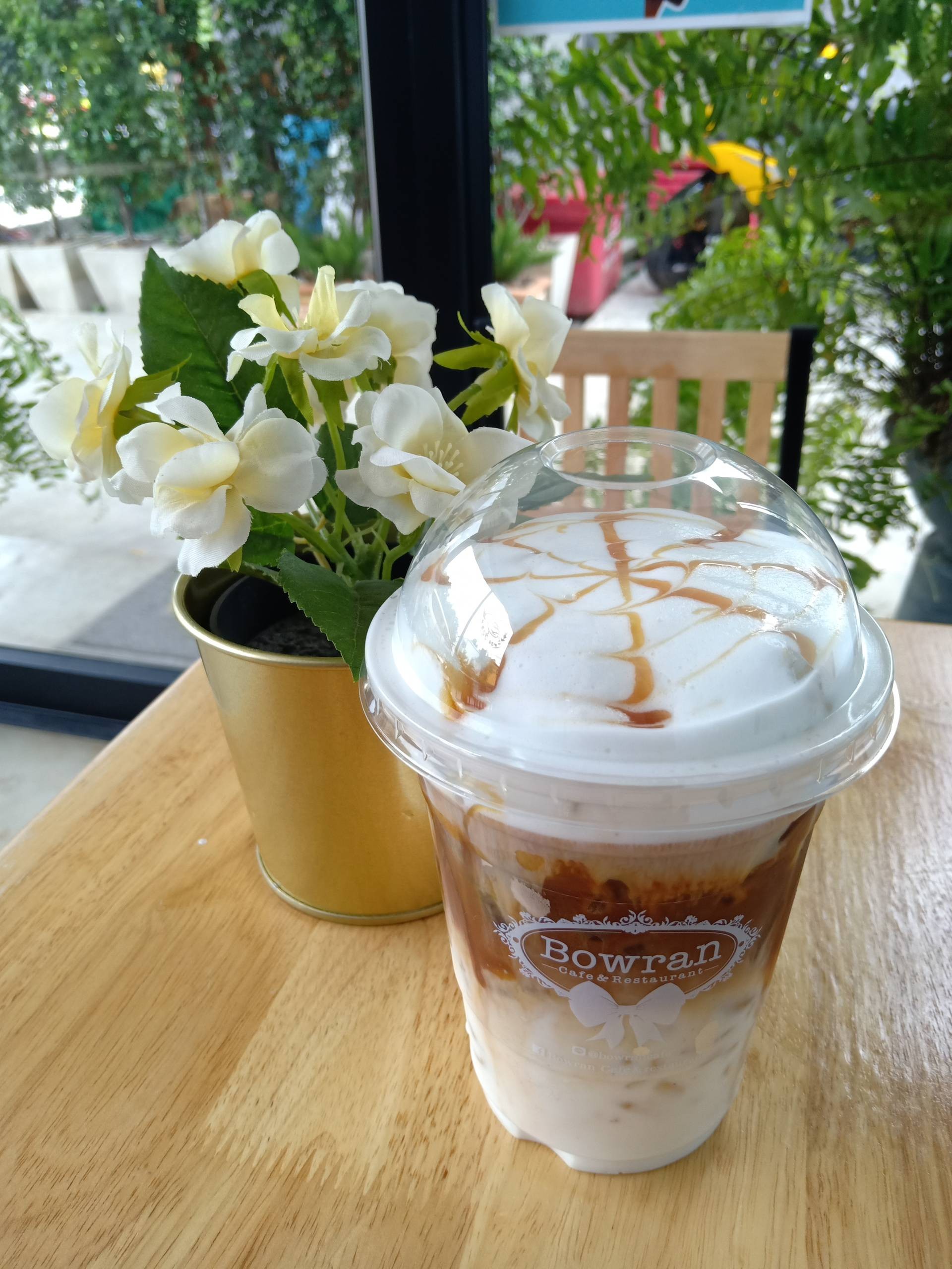 รีวิว Bowran Cafe&Restaurant - คาราเมลมัคคิอาโต้