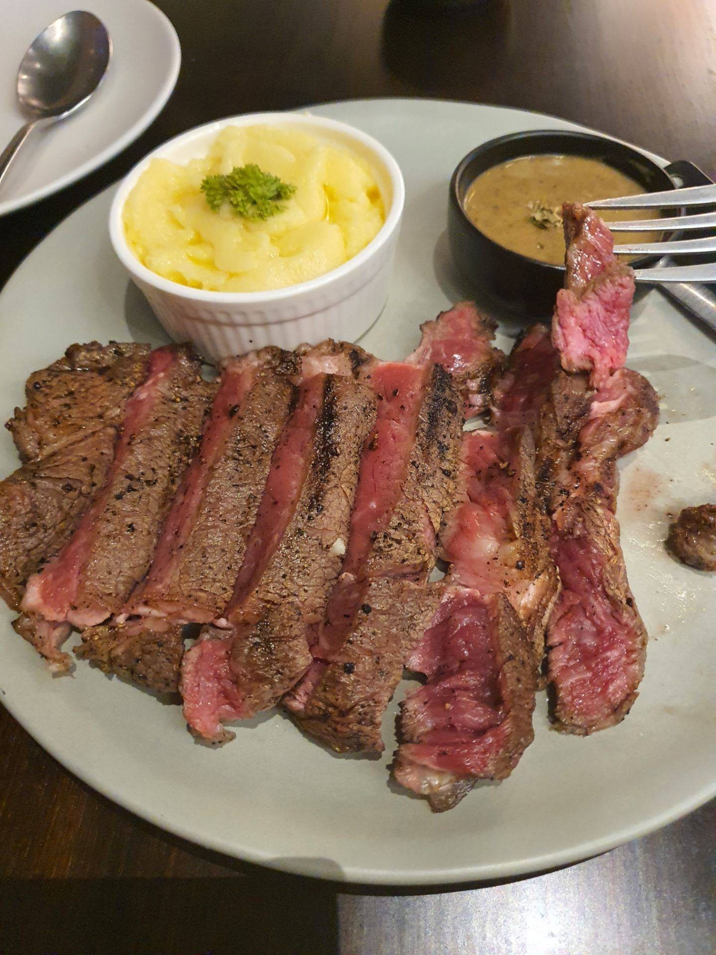 รีวิว Meating Steak&Bar - ร้านเนื้อมาตรฐานดี ราคาดี คุณภาพดี - Wongnai