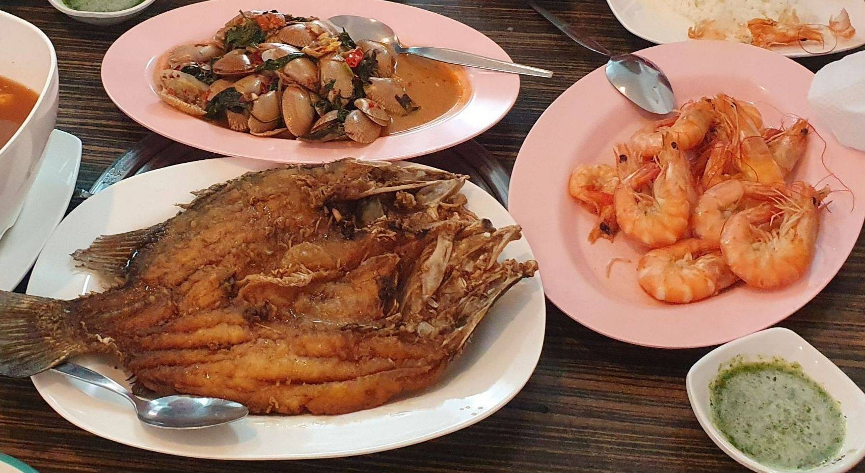 รีวิว Ama seafood - คุ้มโคตรๆ สด ถูก ดี อาม่าซีฟู้ด