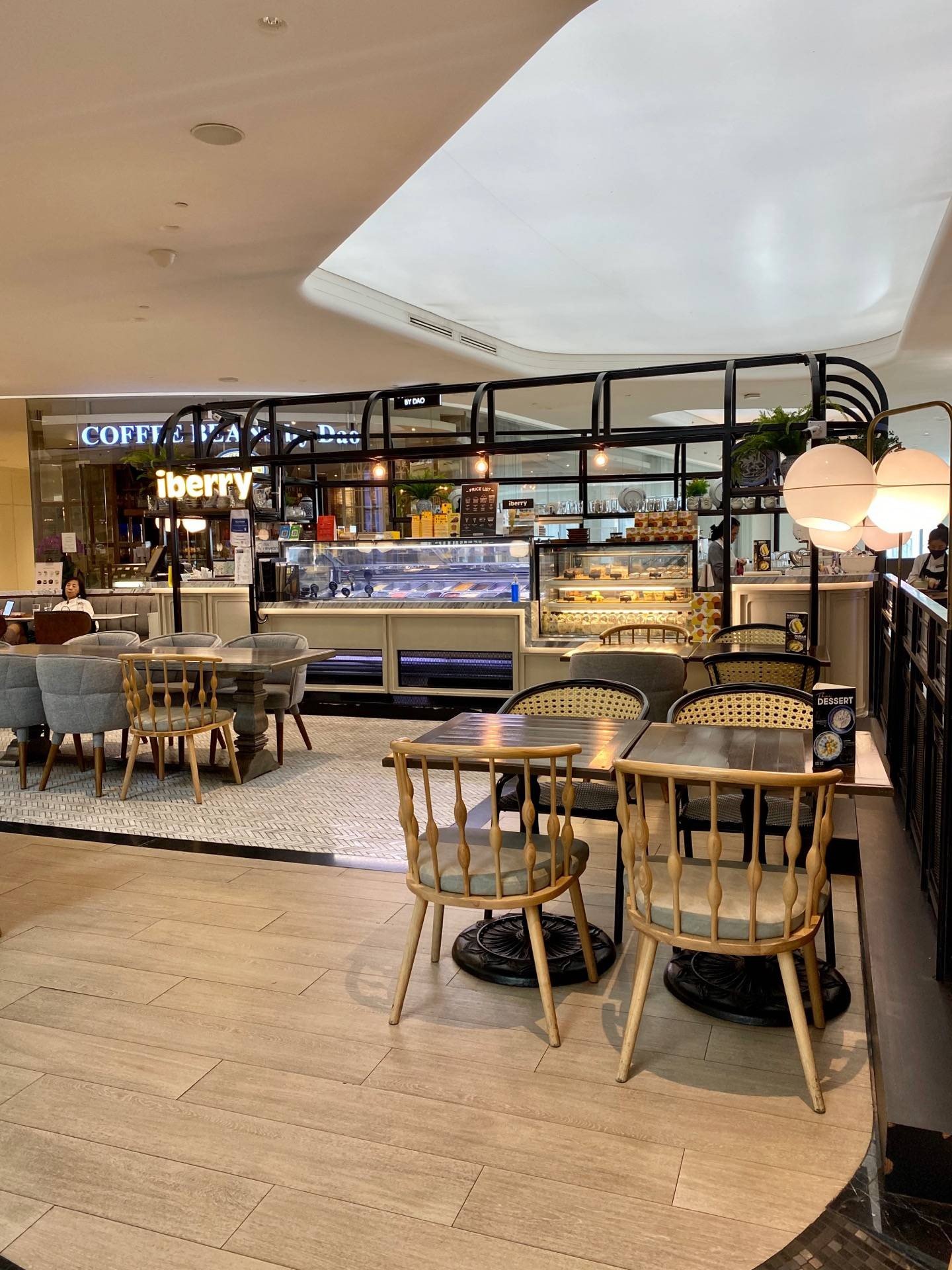 รีวิว Iberry Central Embassy - ไอศกรีมกระท้อน ที่สุดของฤดูกาลนี้