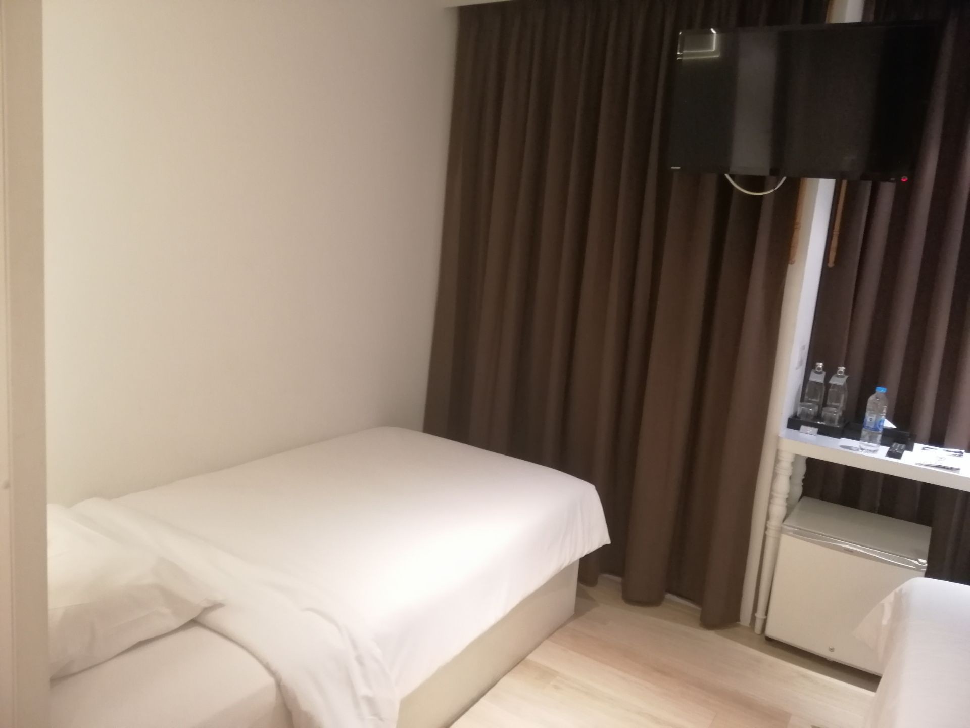รูป โรงแรมเอวันสตาร์