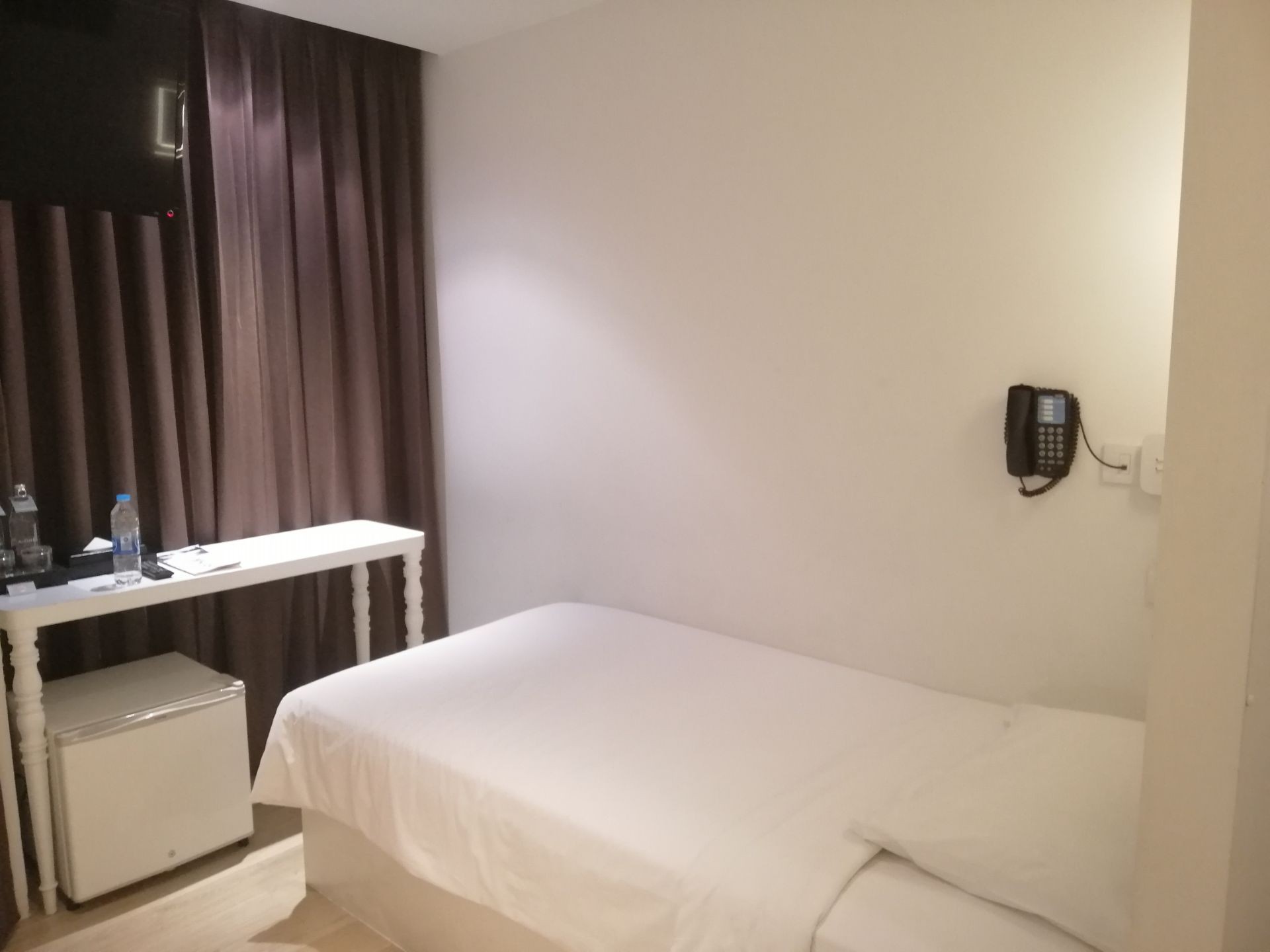 รูป โรงแรมเอวันสตาร์