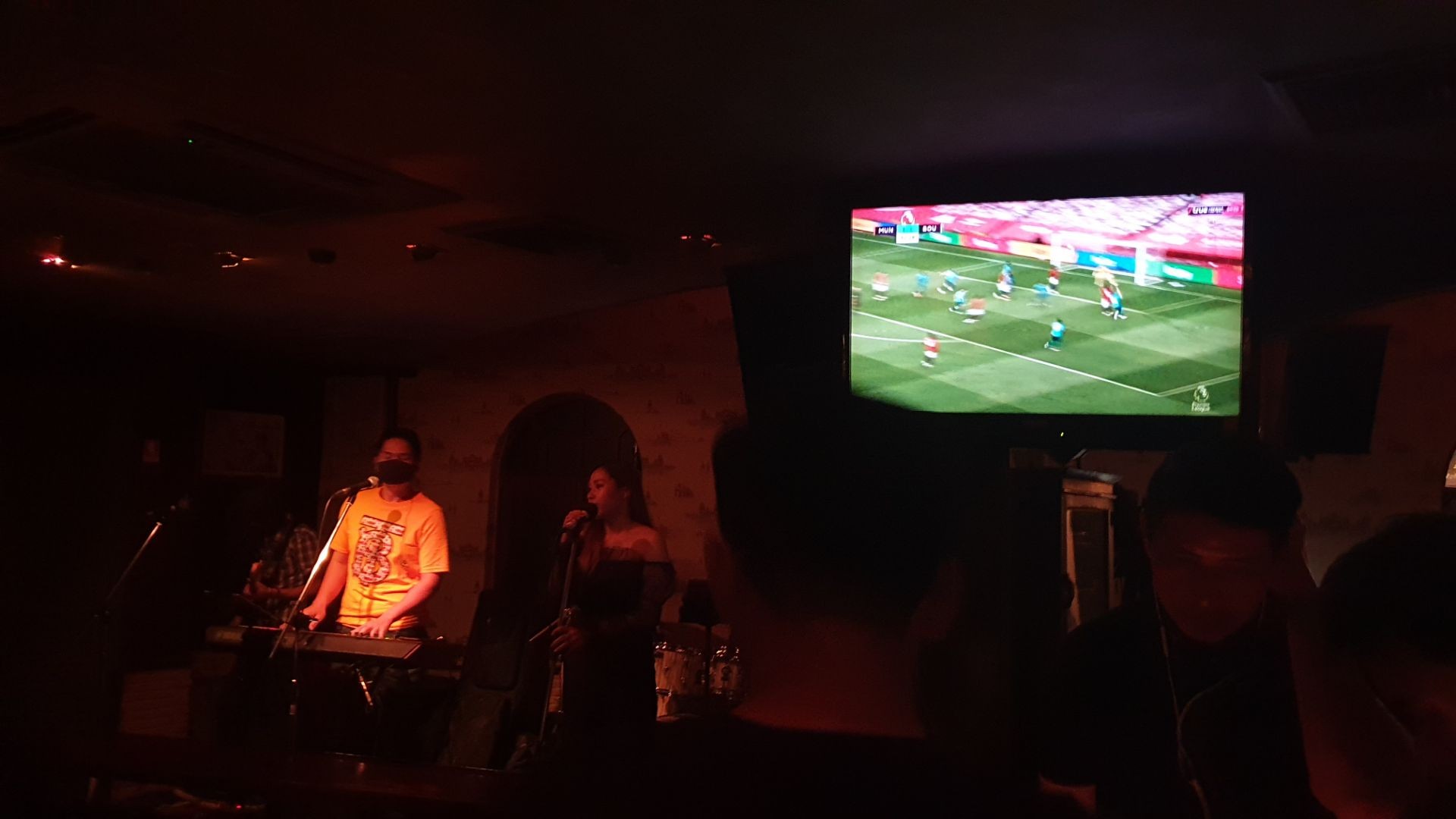 รีวิว Molly Bar - Pub ดนตรีสดถนนข้าวสาร