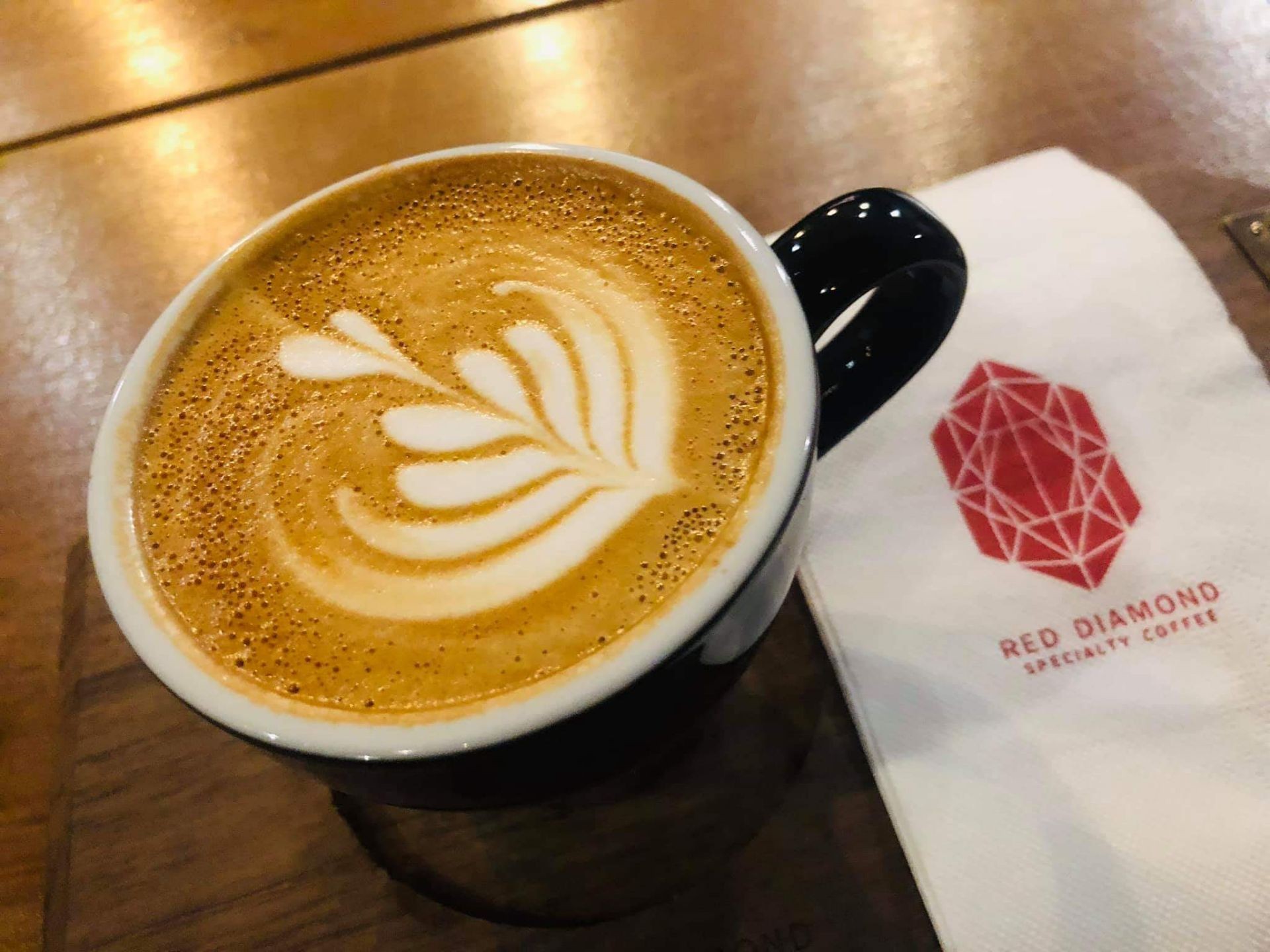 รีวิว Red Diamond Cafe ลาดพร้าว 71 (เลียบทางด่วนรามอินทรา) - วันสบาย ...