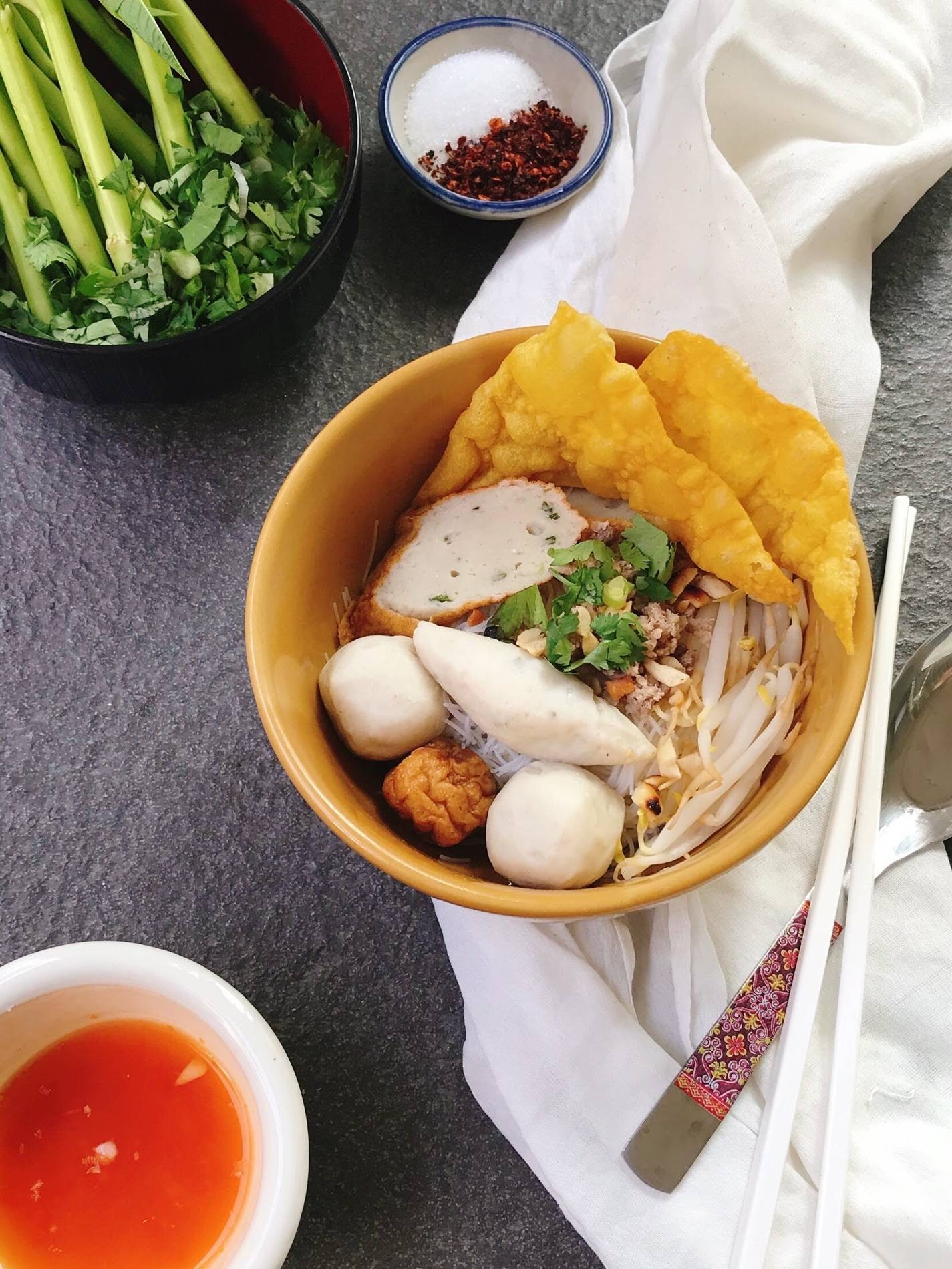 ร้าน ครบเส้นเตี๋ยวแซ่บ Ample Tower | รีวิวร้านอาหาร - Wongnai