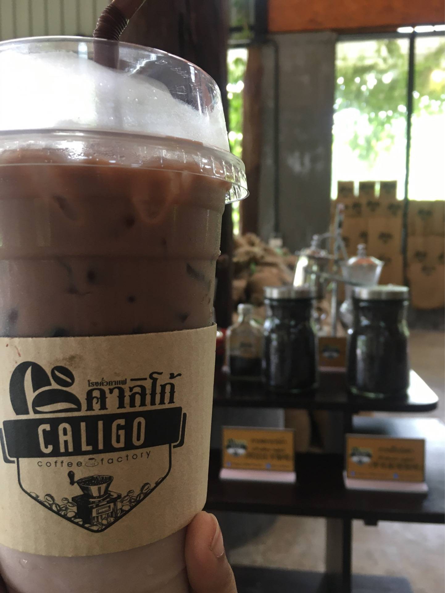 รีวิว Caligo Coffee Factory - อร่อยมาก อากาศดีมาก