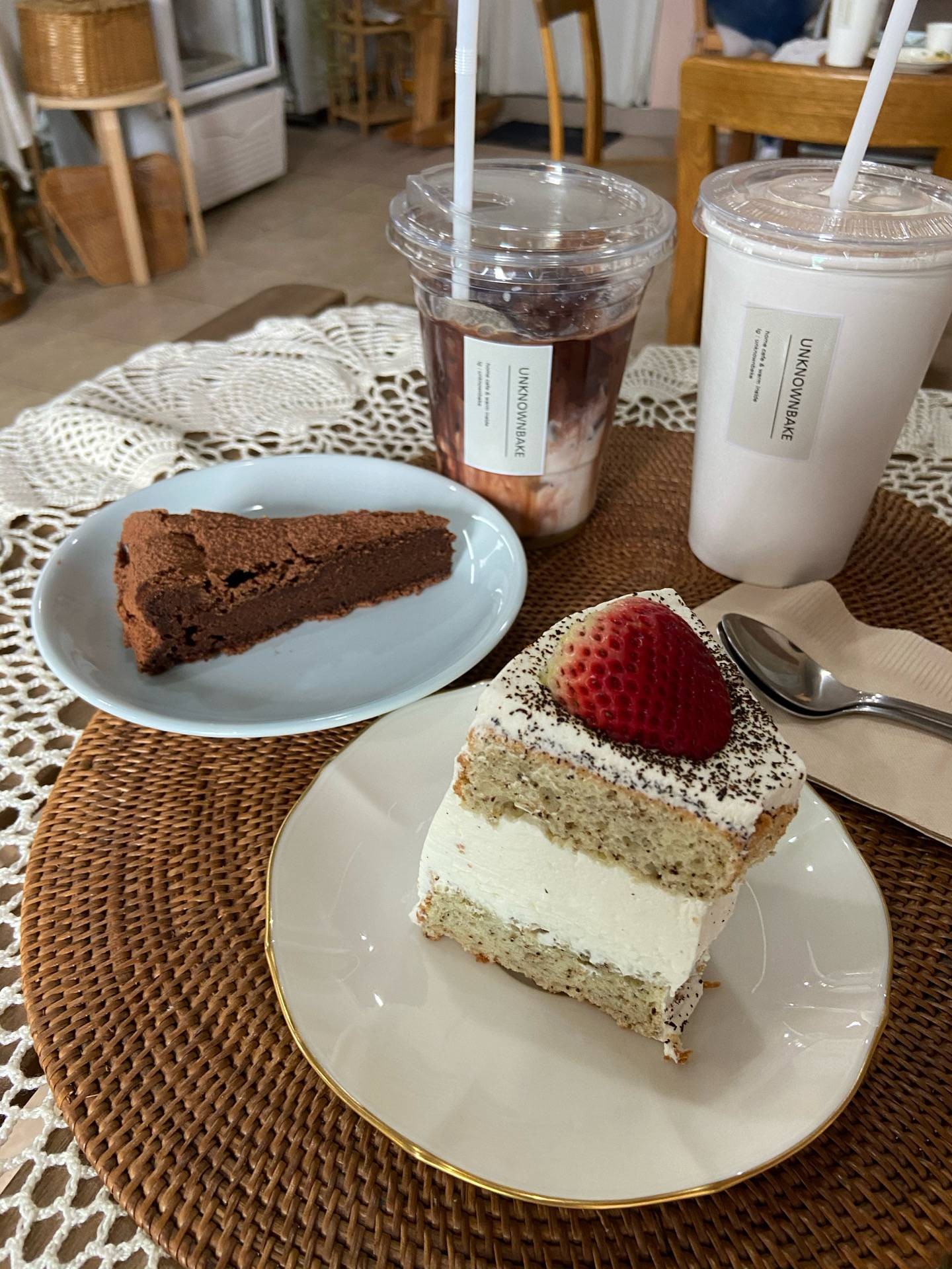 รีวิว Unknownbake Cafe - ร้านคาเฟ่บรรยากาศน่ารัก โคเรียสไตล์สุดๆ