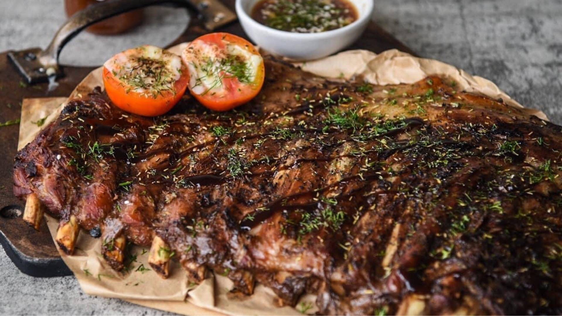 SPARERIBS KING/The redneck ribs smoked house (ซี่โครงหมูบ้านรมควัน) bbq ...