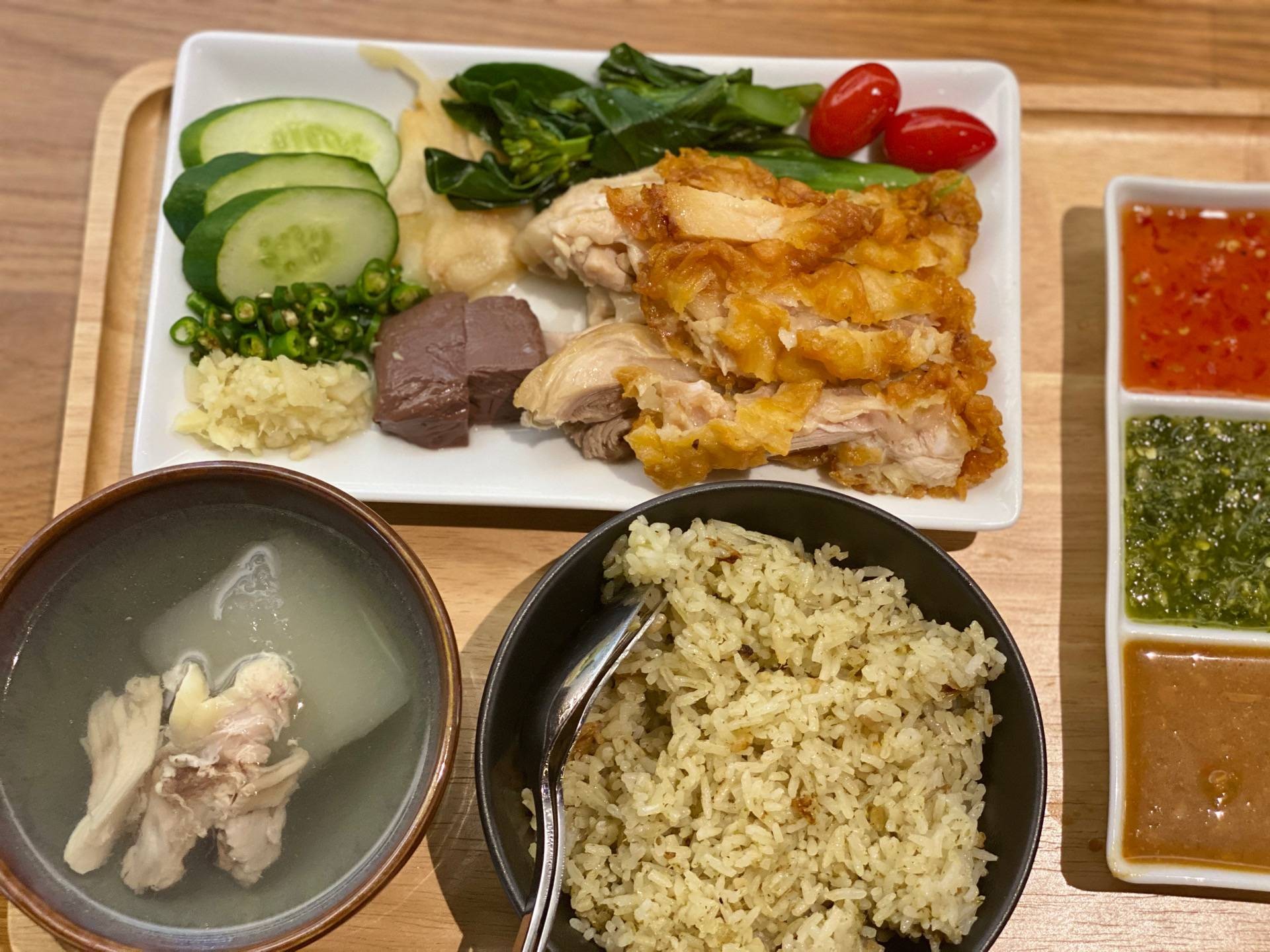 รีวิว Gai Hound Organic Chicken Rice The EmQuartier - ไก่ออแกนิค นิ่ม ...