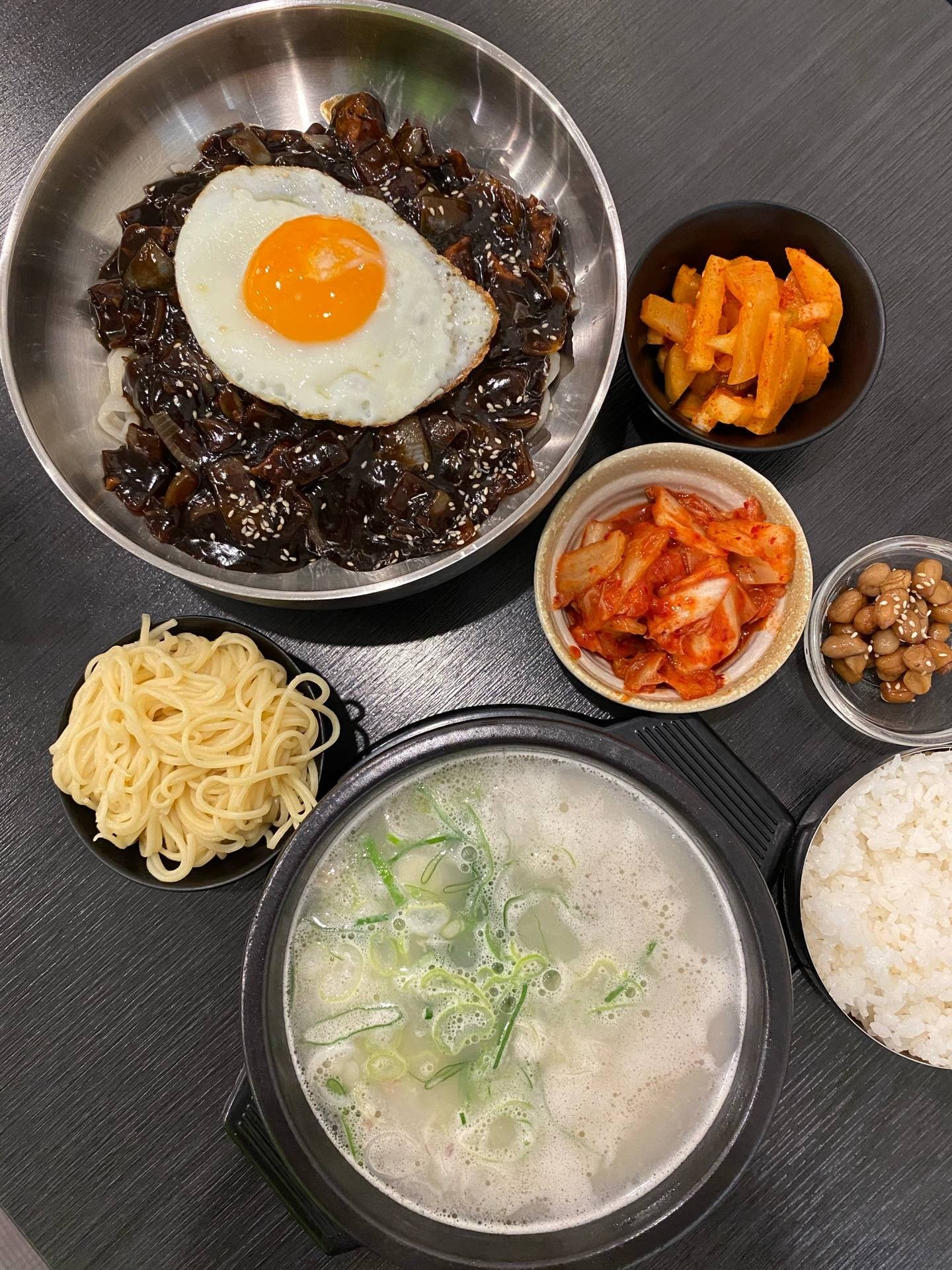 รีวิว Hongdae Station 홍대입구 @ Belle Belle - ร้านอาหารเกาหลี ในราคาสุดคุ้ม