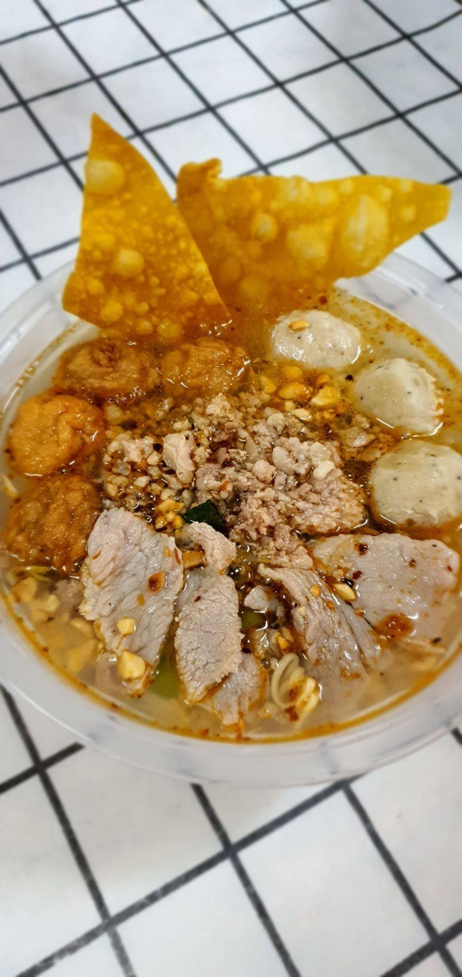 รีวิว ครบเส้นเตี๋ยวแซ่บ Ample Tower - รสเด็ด ลูกชิ้นและหมูอร่อยทุกอย่าง รู้เลยว่าใช้ของดี เป็น ...