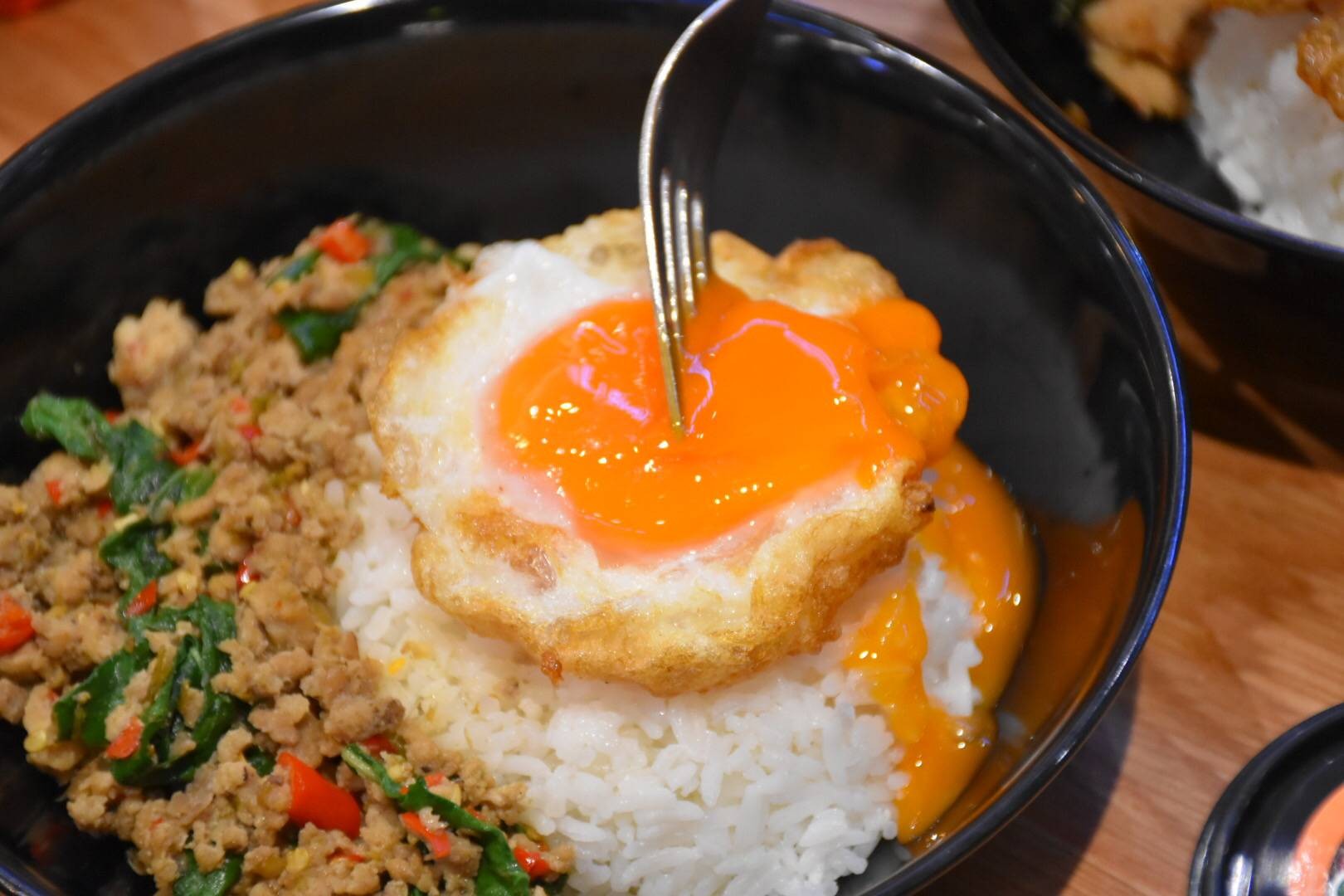 รีวิว Moomgapao The Mall งามวงศ์วาน - “มุมกะเพรา เมนูสิ้นคิด...ที่ไม่สิ้นคิด”