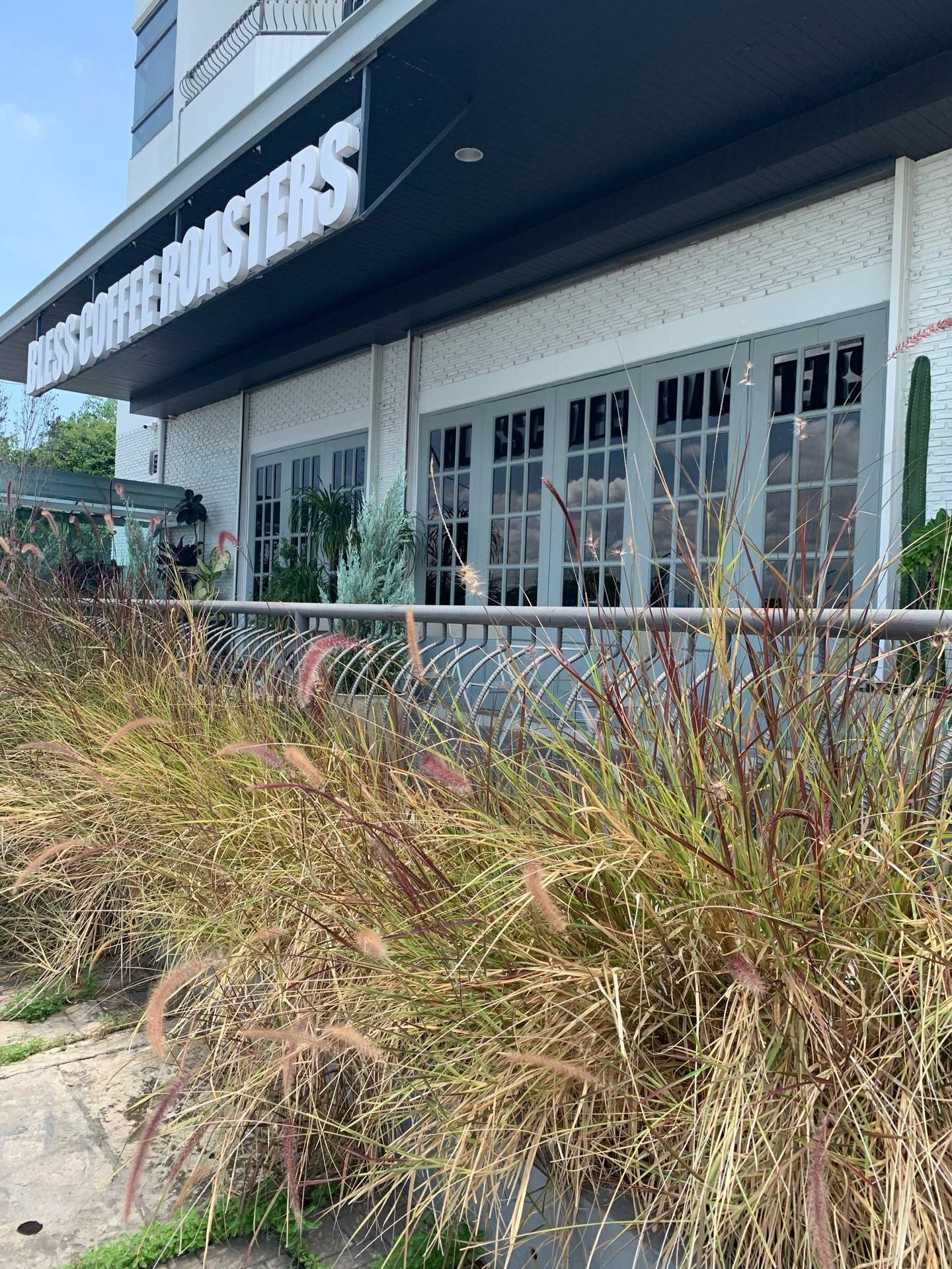 รีวิว Bless Coffee Roaster - ร้านกาแฟน่ารัก จัดร้านได้สวยดี ที่นั่งเยอะ ...