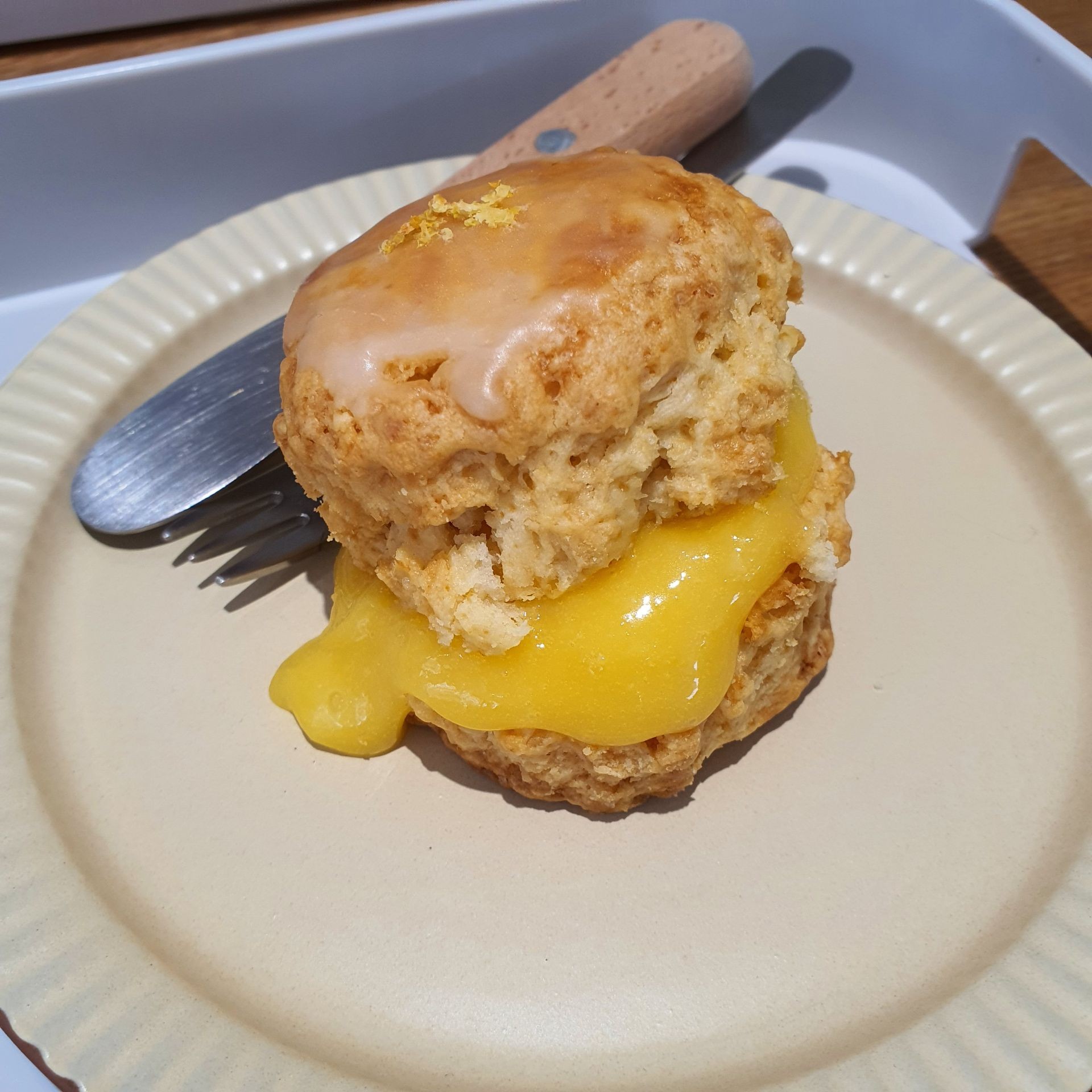 รีวิว Baker Bricks พระราม 9 - Scone ดีย์