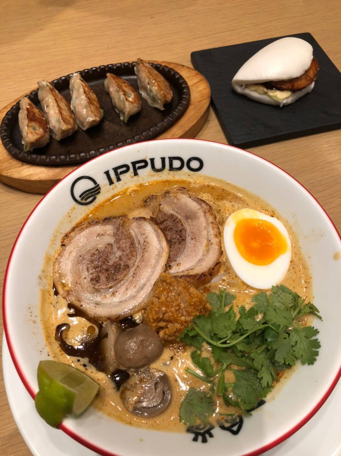 รีวิว Ramen Ippudo เซ็นทรัลเวิลด์ - ราเมงร้อนๆๆๆๆๆๆ