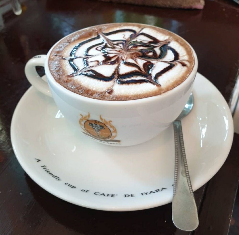 รีวิว Cafe' de Iyara coffee(คาเฟ่ เดอ ไอยรา คอฟฟี่) ปากซอยกระทรวง ...