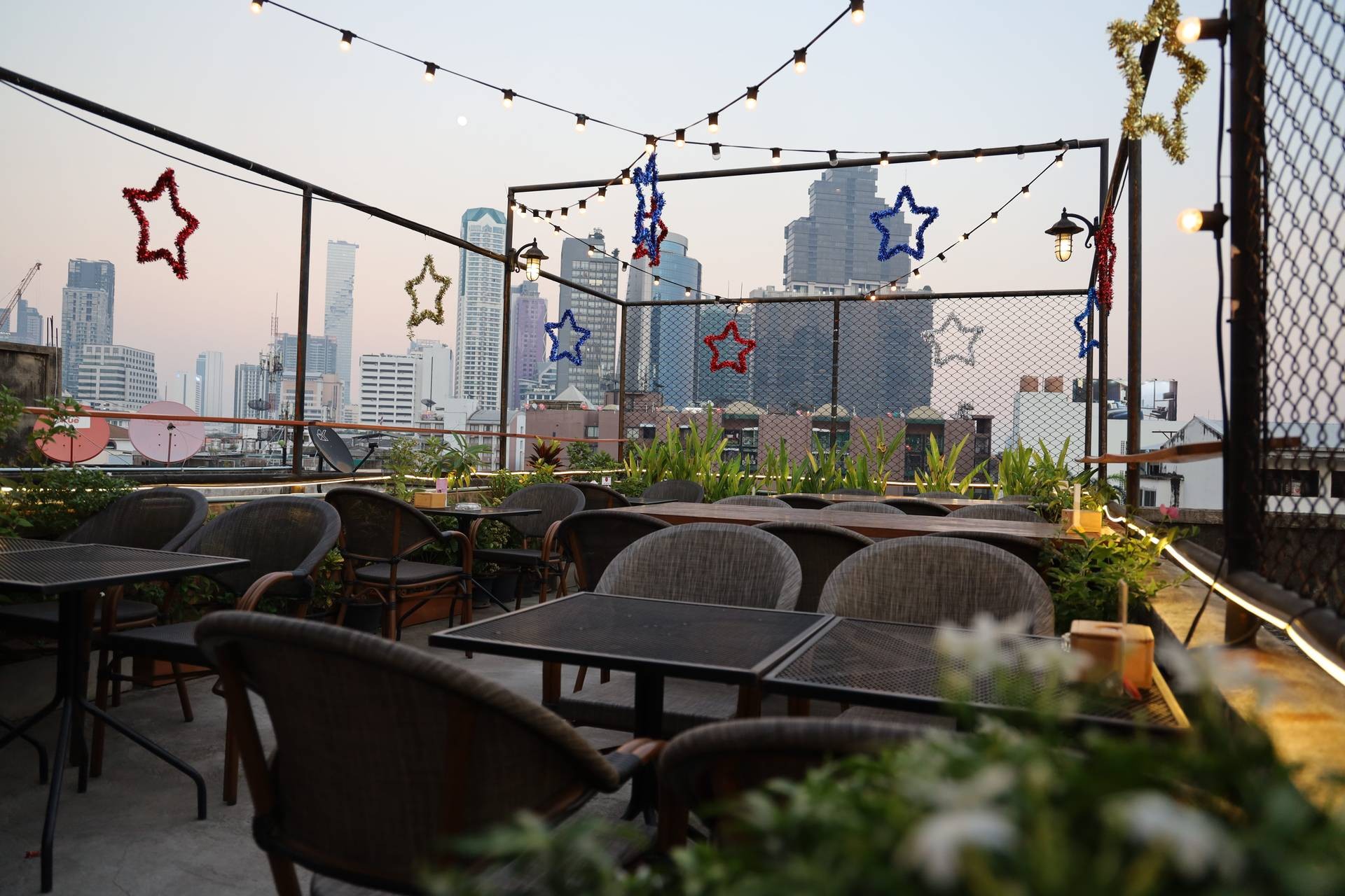 รีวิว Palate Bar ถนนเจริญกรุง บางรัก - ขาหมูเยอรมัน - Wongnai