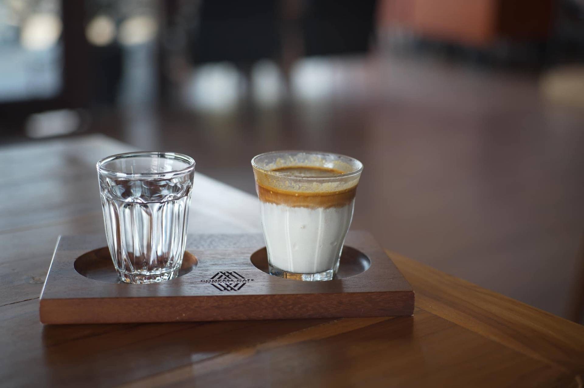 รีวิว Compass Coffee Roasters (Specialty coffee) Compass Coffee ...
