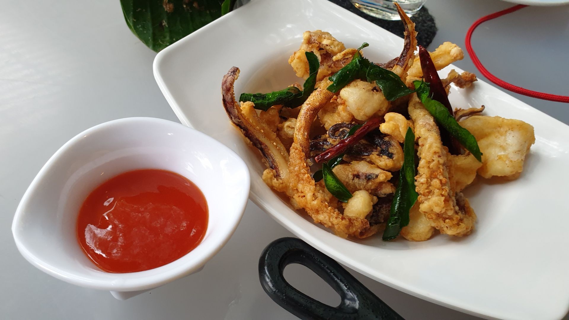 ปลาหมึกแดดเดียว ร้าน Bee Groove - Wongnai