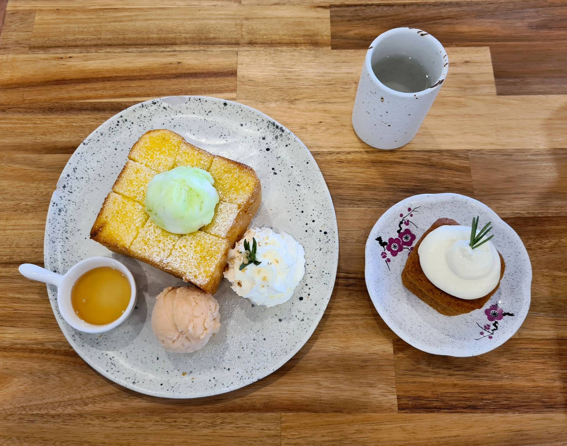รูป Hatta Zakka & Home Cafe พระราม 2 - Wongnai