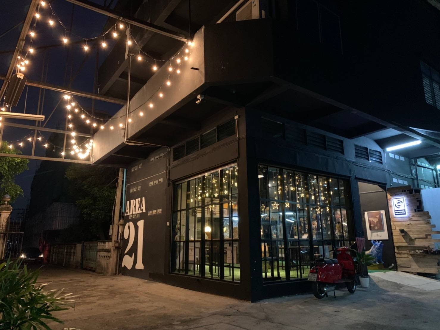 รีวิว MD Cafe & Bar (เอ็ม.ดี.คาเฟ่ แอนด์ บาร์) - บรรยากาศดี นั่งดื่ม ชิลๆ