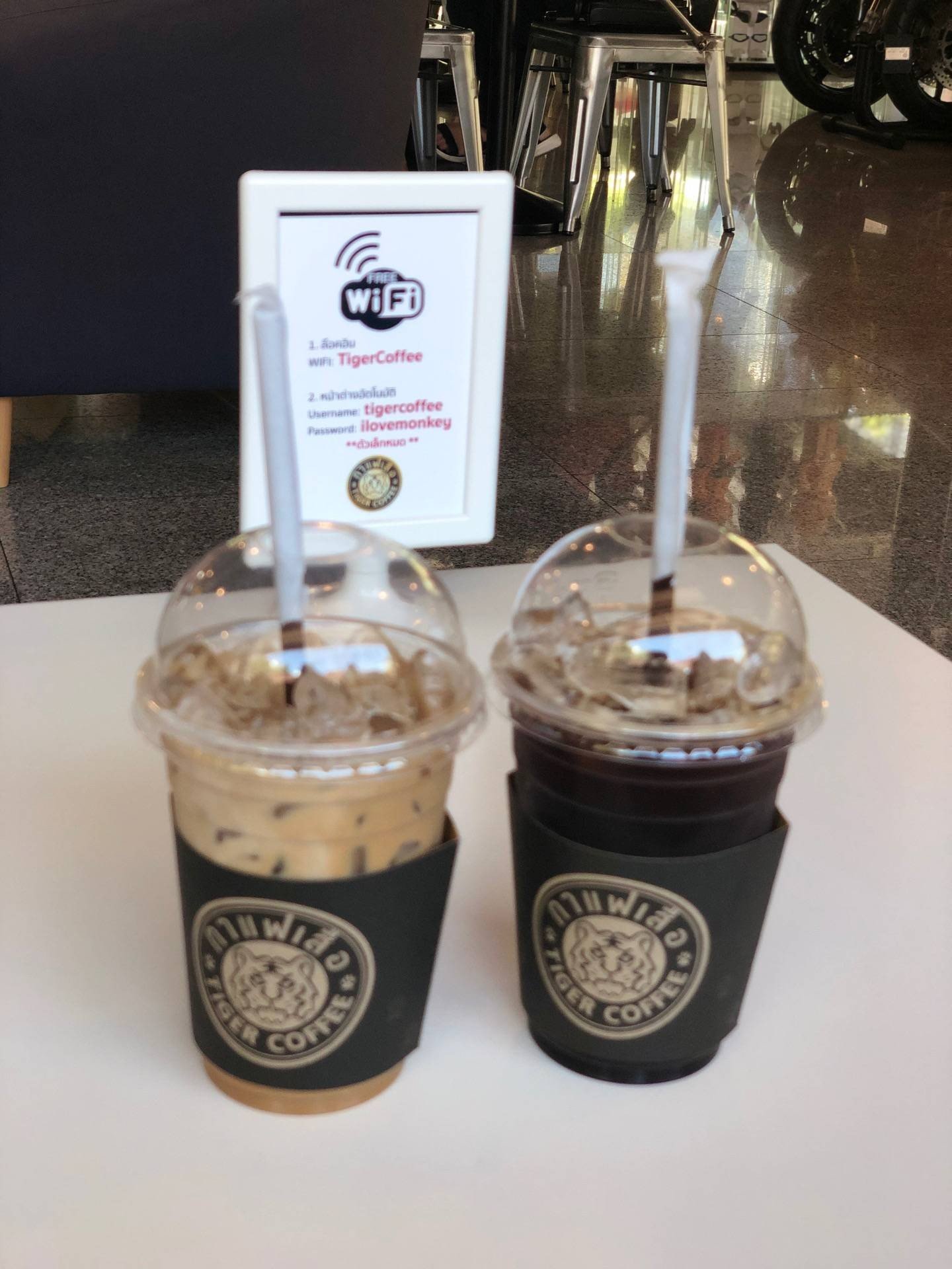 รีวิว กาแฟเสือ Tiger Coffee ถนนจันทร์ - เป็นร้านโปรดที่ต้องมา