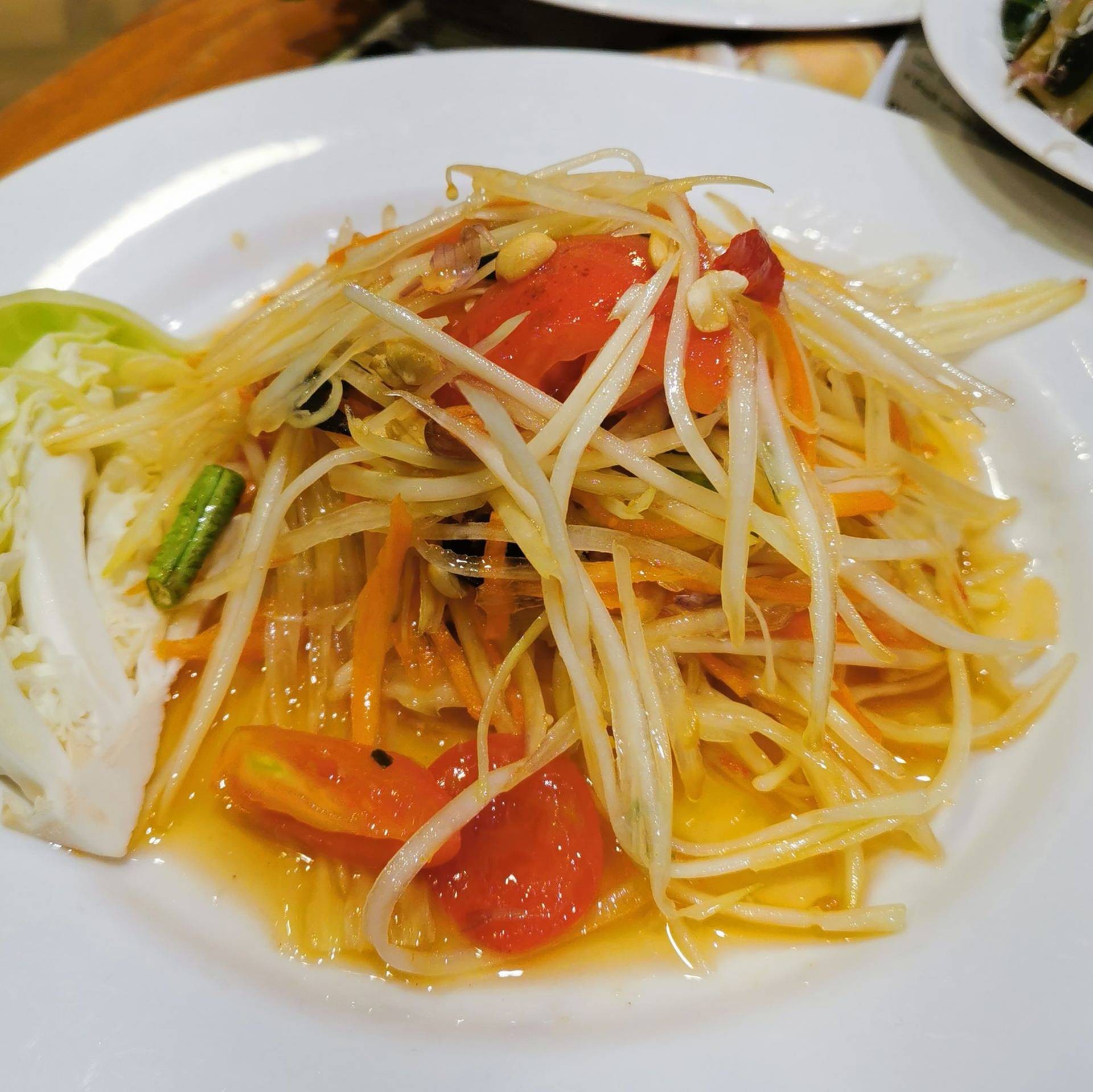 รีวิว Tops Eatery Chidlom - อร่อยและหลากหลาย