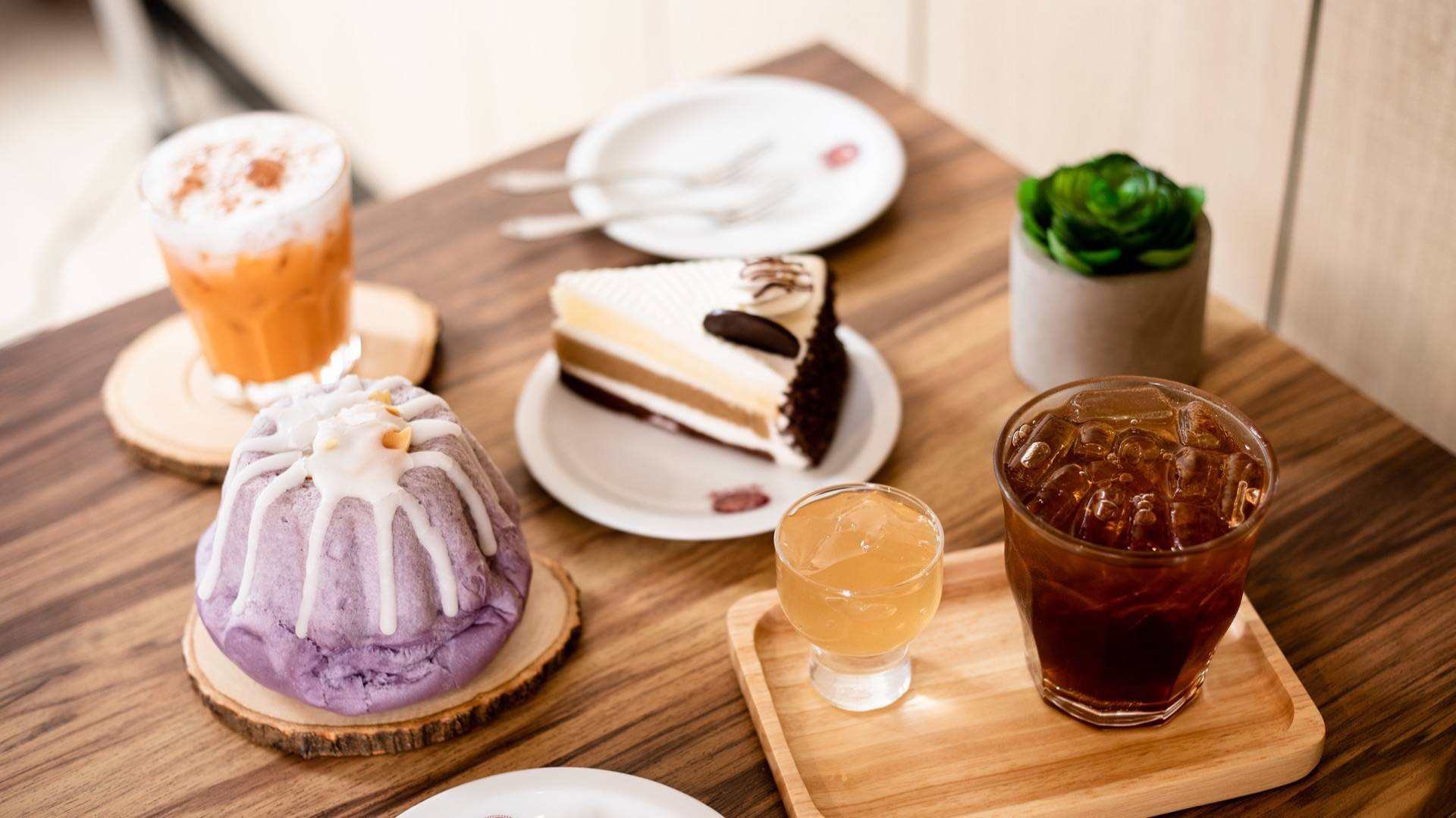 GATEAUX HOUSE เดอะมอลล์ งามวงศ์วาน - สั่งอาหารเดลิเวอรี | Wongnai x ...
