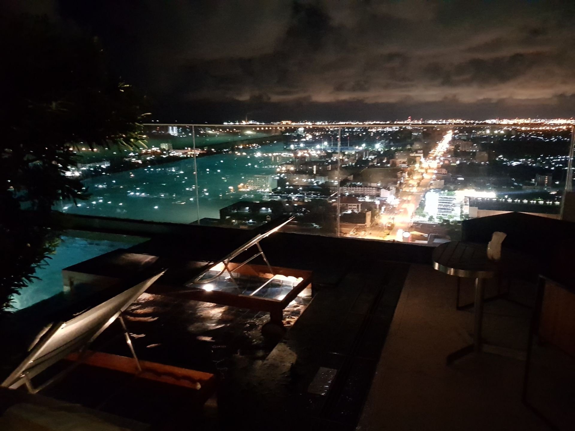 Holiday Inn & Suites Rayong City Centre - รีวิวที่พัก