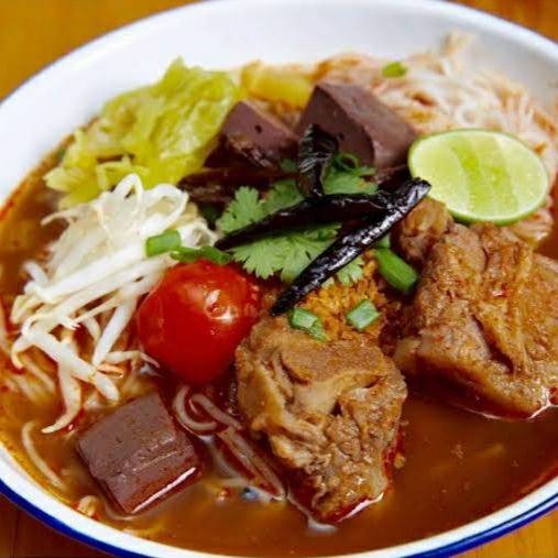 รีวิว Toh Kin Kao - ข้าวซอยเนื้อน่องลายจัดว่าเด็ด จ้าวเหนียวเปียกลำไย ...