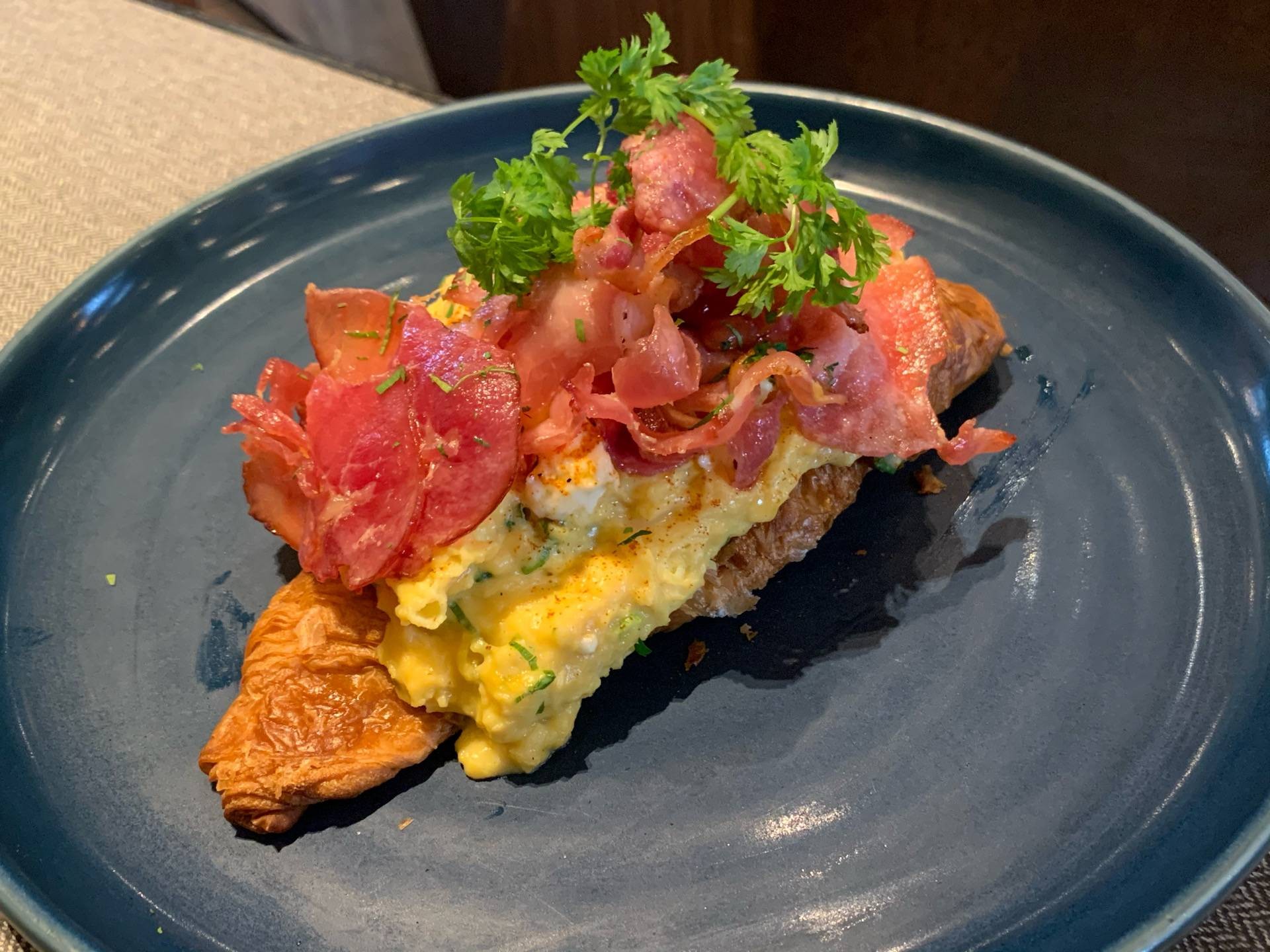 รีวิว The Populus Cafe And Food Co. - บรรยากาศดี อาหารอร่อย พนักงานดีค่ะ