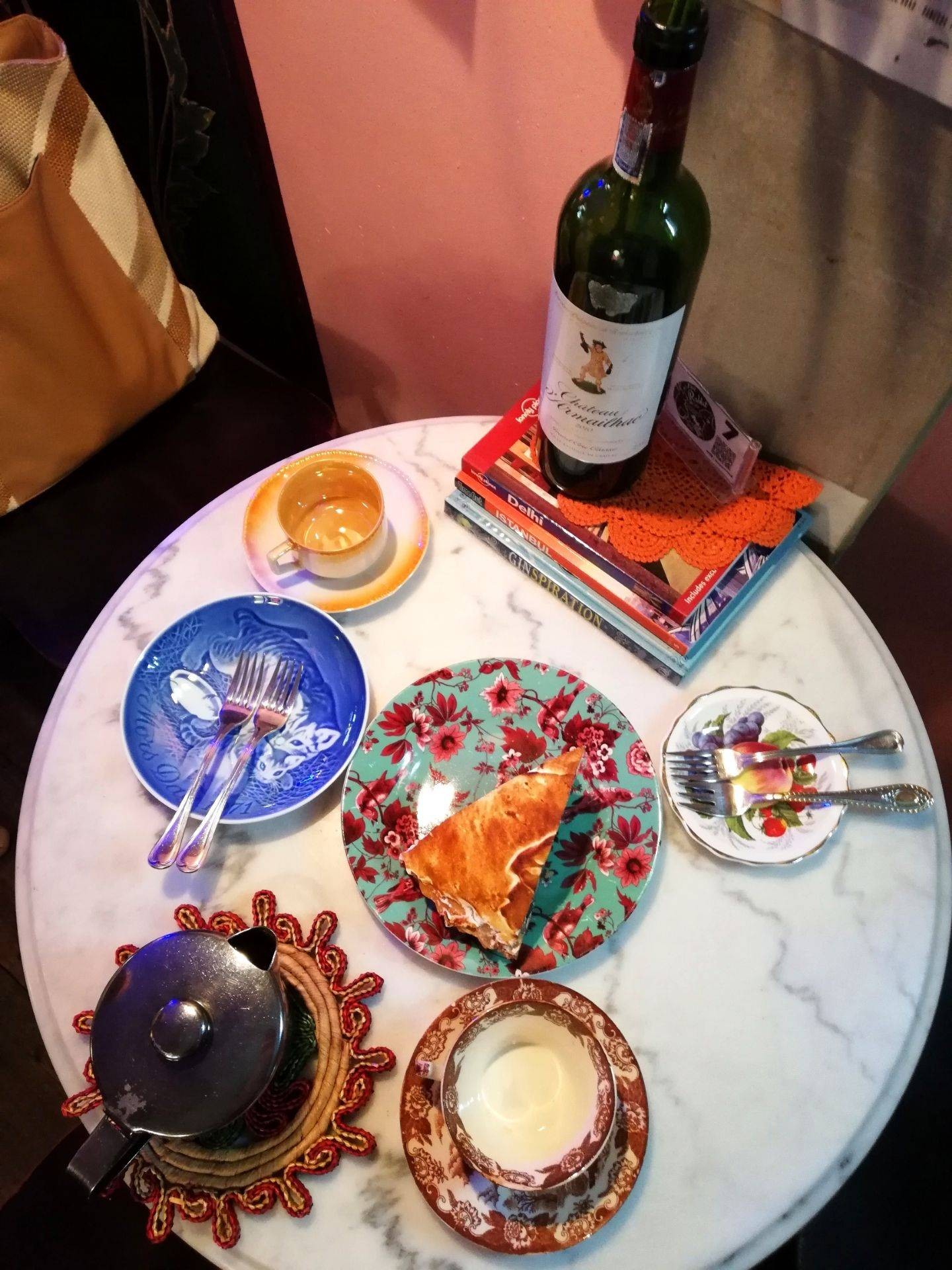 รีวิว A Pink Rabbit + Bob ท่าเตียน ท่าเตียน - Café เก๋ๆ แถววัดโพธิ์ ที่ ...