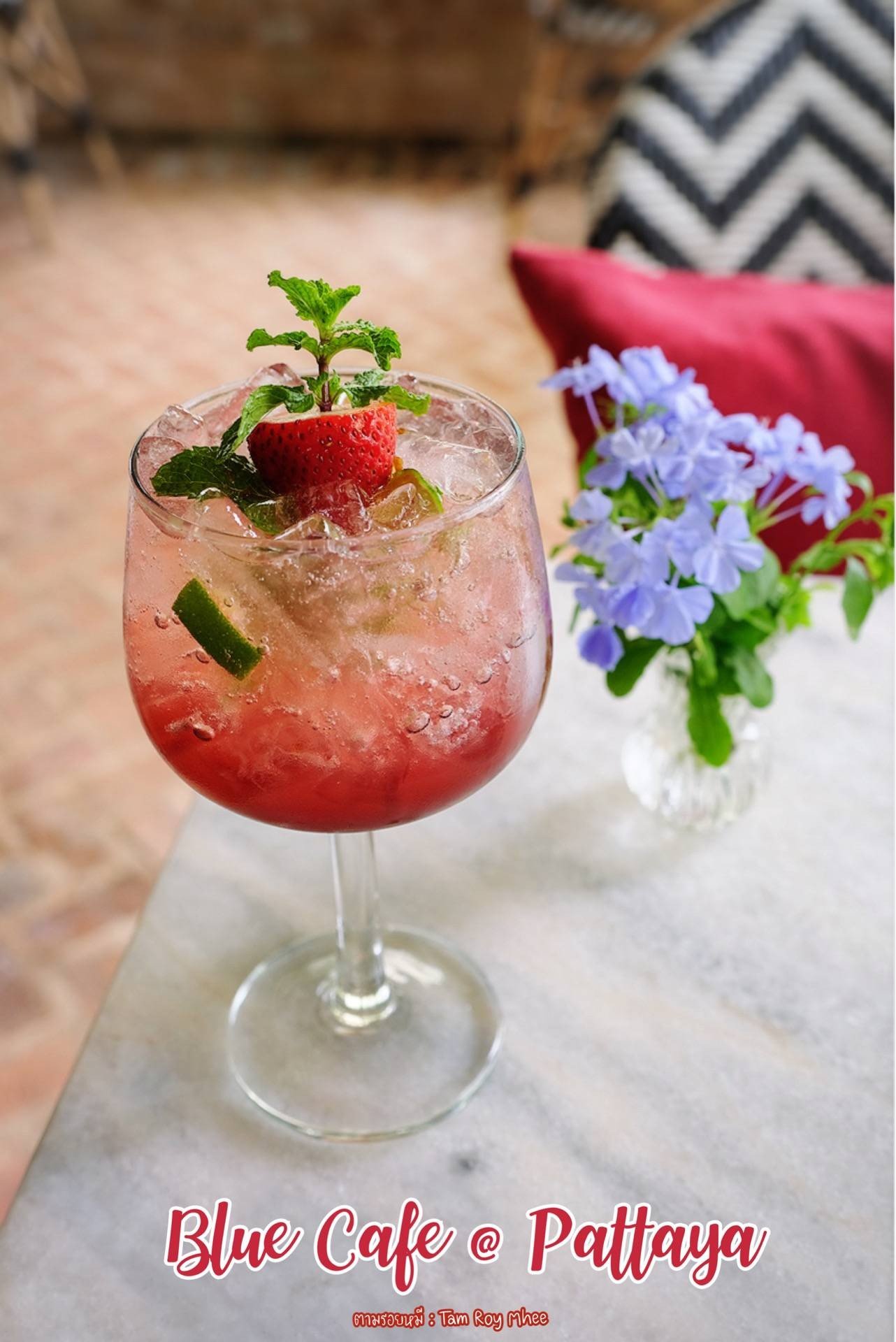 [รีวิว] ร้าน Blue Cafe’ pattaya | เมนูแนะนำ รูปภาพ ราคา