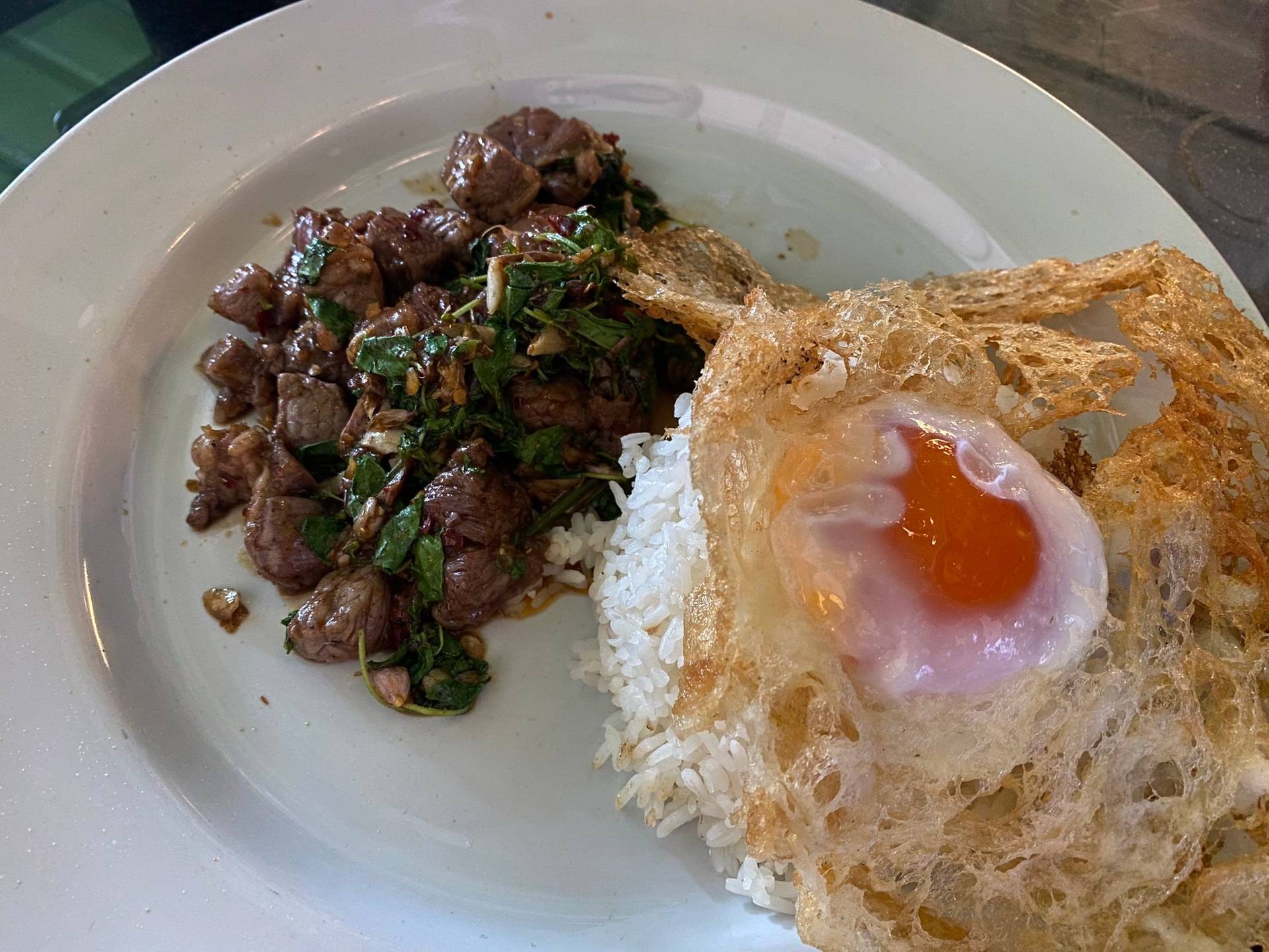 รีวิว Rod Dee Ded The Steakhouse - ไปกินแค่กระเพราเนื้อพอ