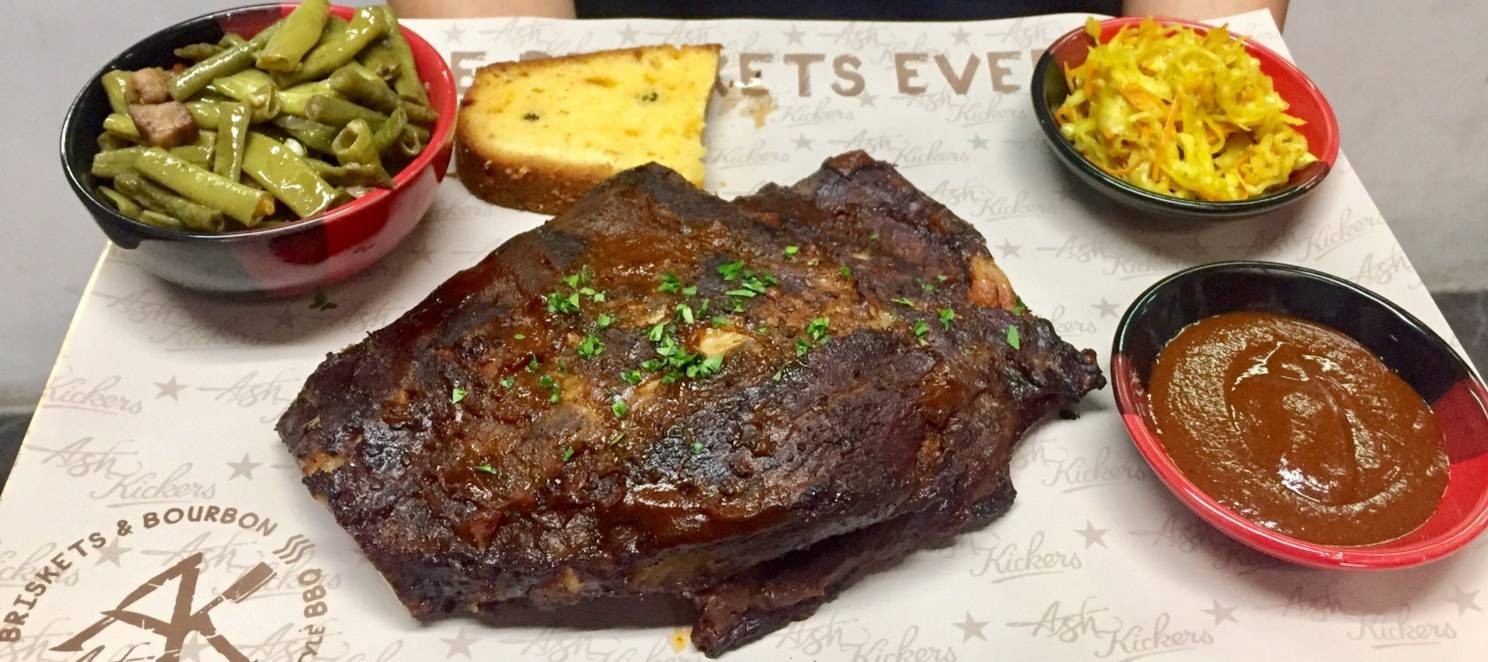 รีวิว Ash Kickers Briskets & Bourbon - Ash Kicker Brickets & Bourbon ...