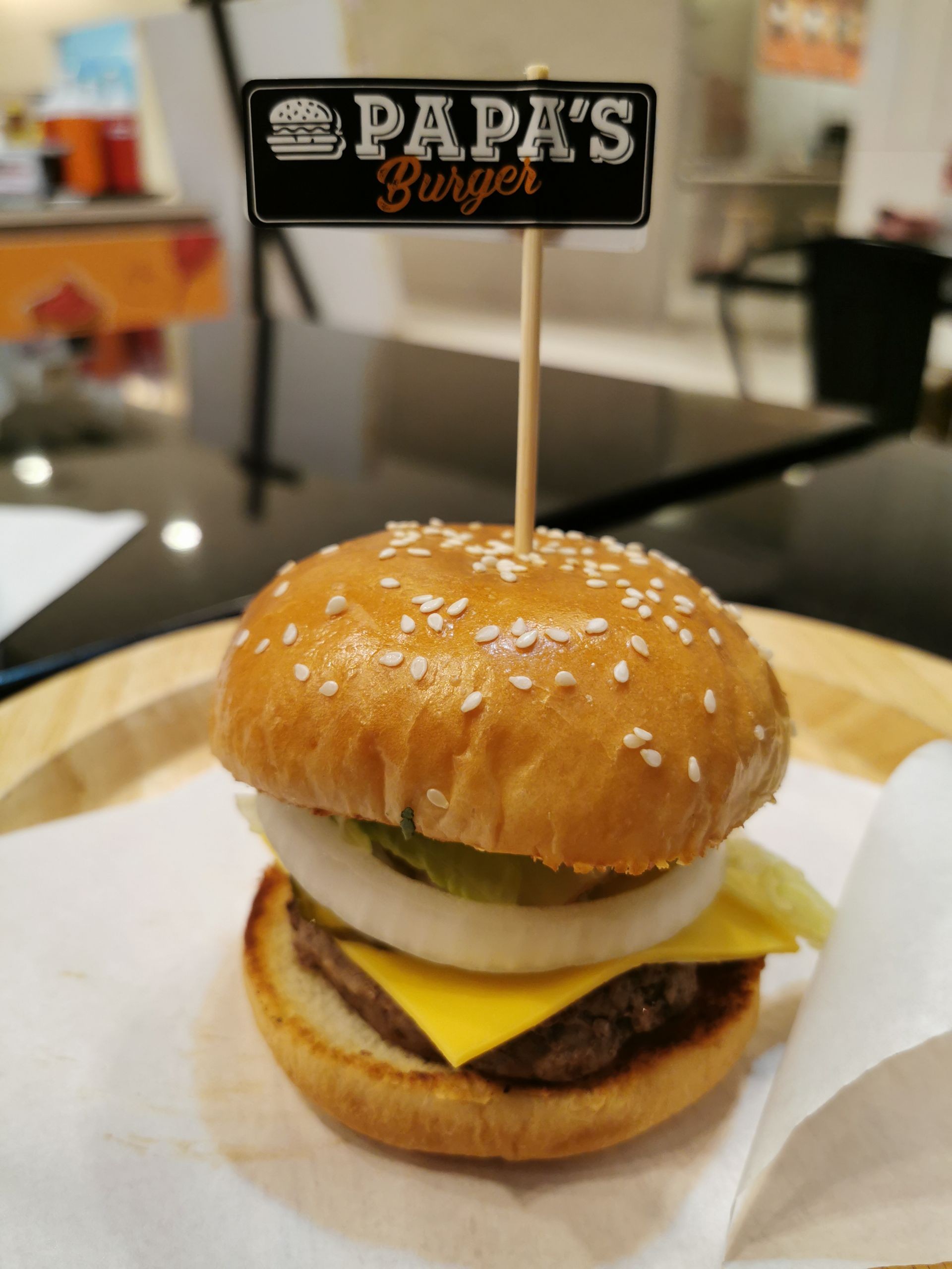 รีวิว PAPA'S Burger ฟอร์จูนทาวน์ - Burger เนื้อพรีเมี่ยม ในตึก G พระราม9