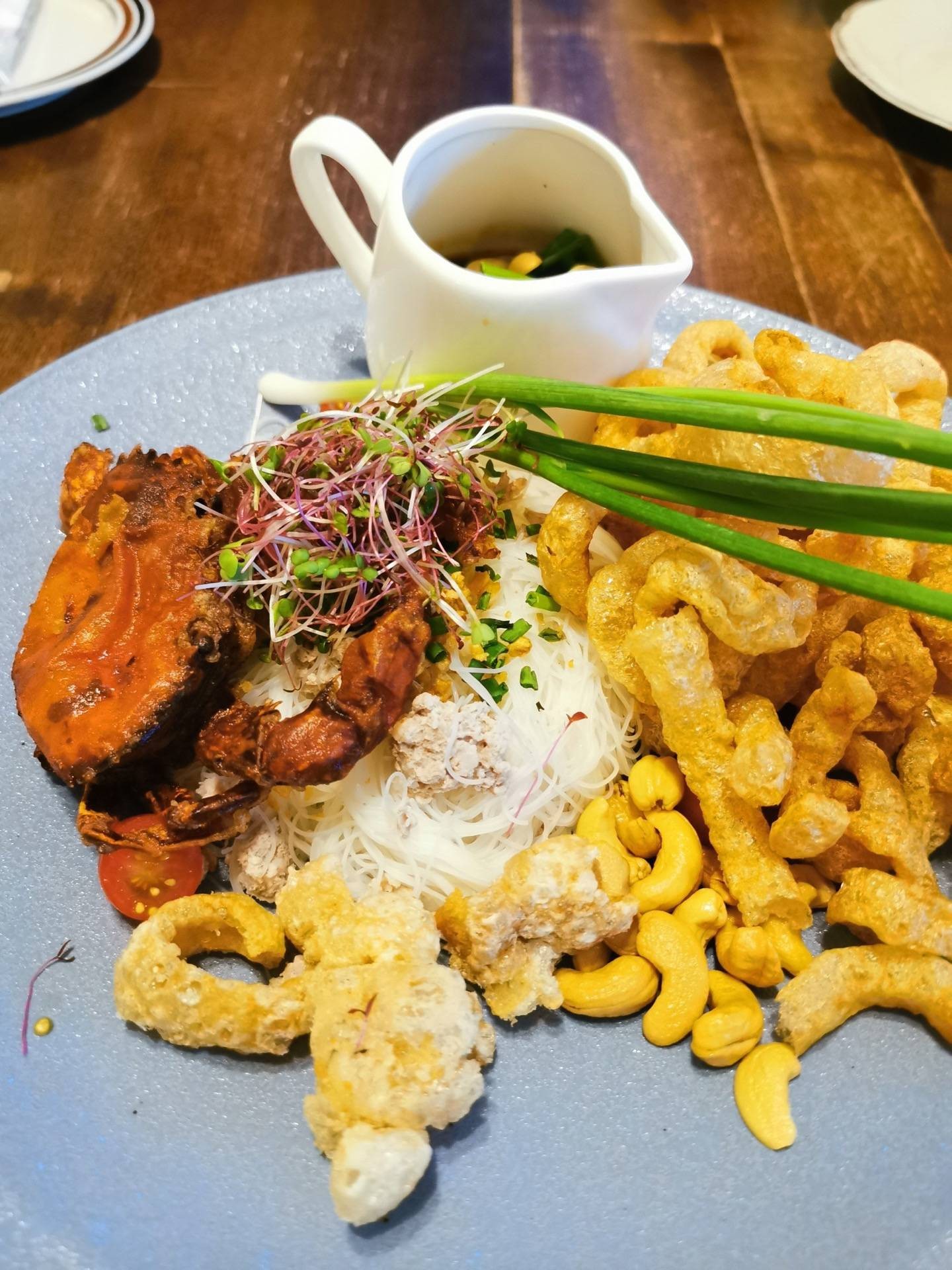 รีวิว Chivit Thamma Da Coffee House, Bistro&Bar - ร้านอาหาร style สวน ...
