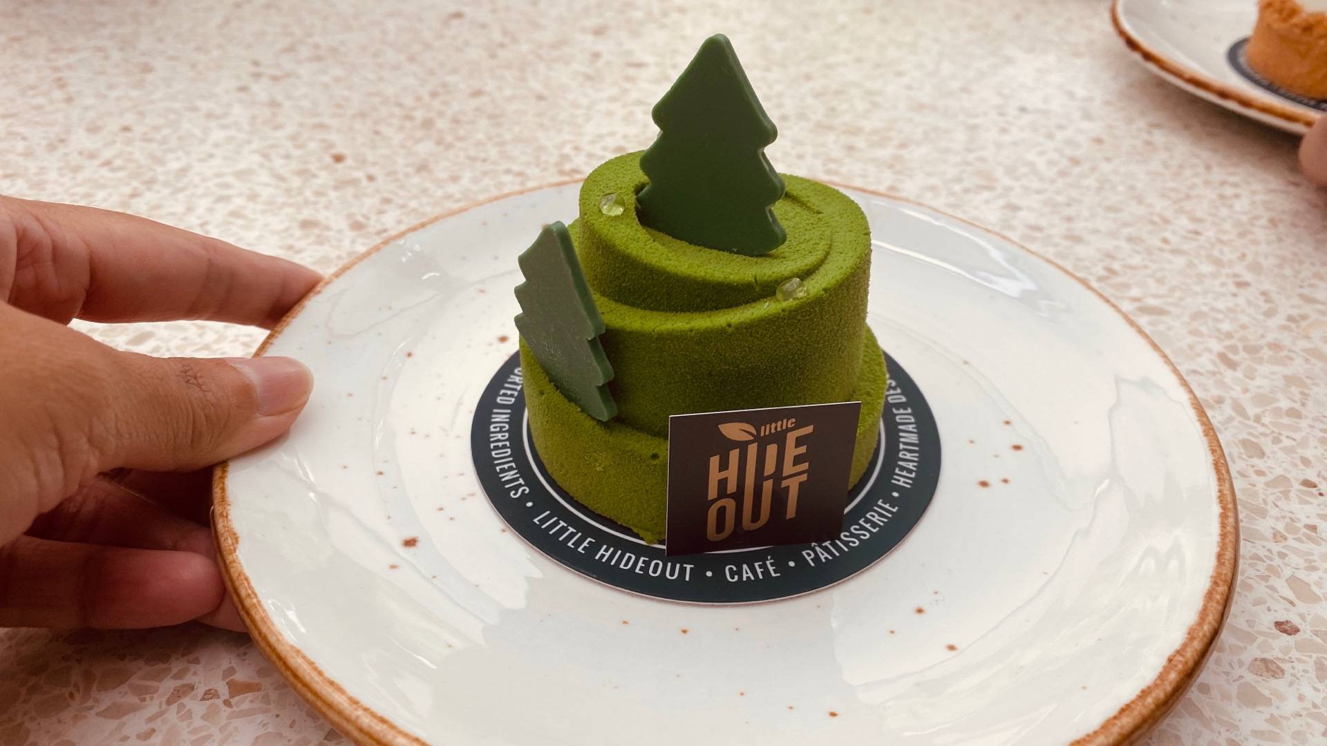 รีวิว Little Hideout Patisserie ราชพฤกษ์ - คาเฟ่ห่างไกลโพน...ควรมาสักครั้ง