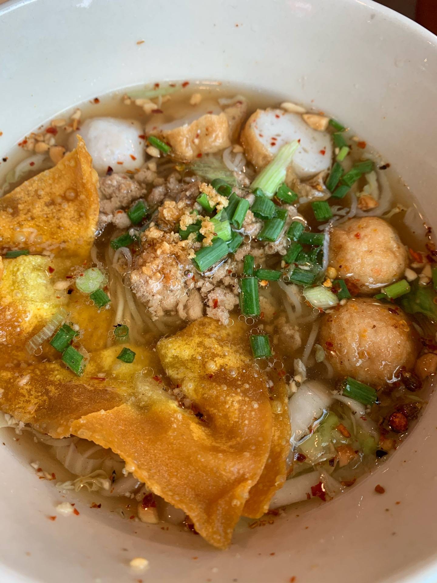 รูป ก๋วยเตี๋ยวลูกชิ้นปลายูยู่ (No MSG) Yuyu fish ball noodle อาคารมณียา ...