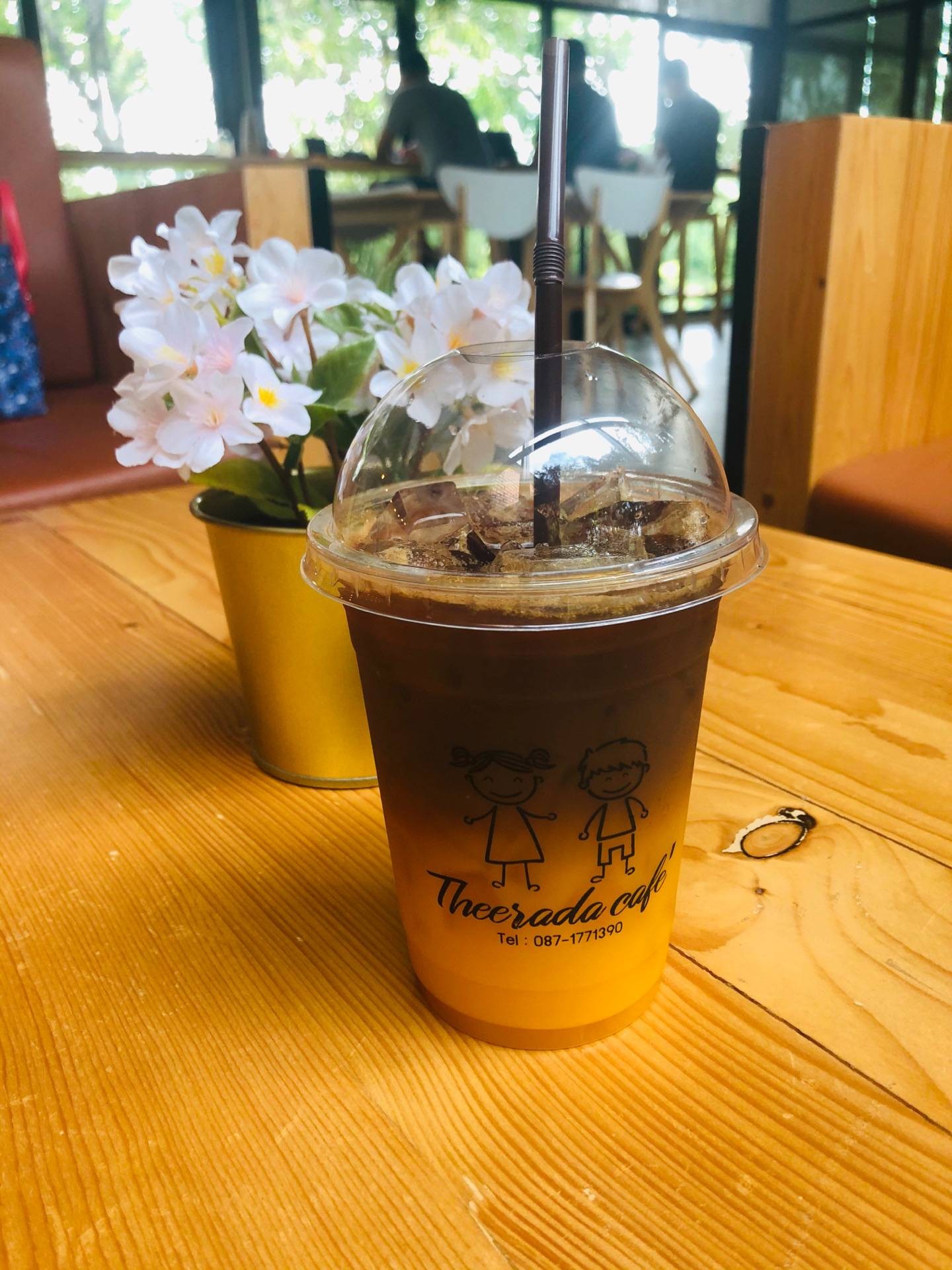 รีวิว Theerada Cafe - คาเฟ่วิวทุ่งนาบรรยากาศดี