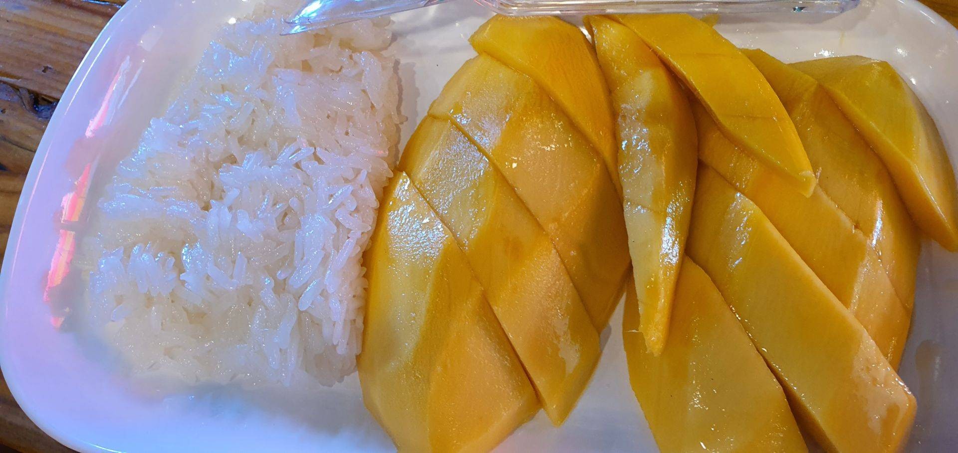 ข้าวเหนียวมะม่วง ร้าน ปั่นจัง- Punjung ตลาดร่มหุบ - Wongnai