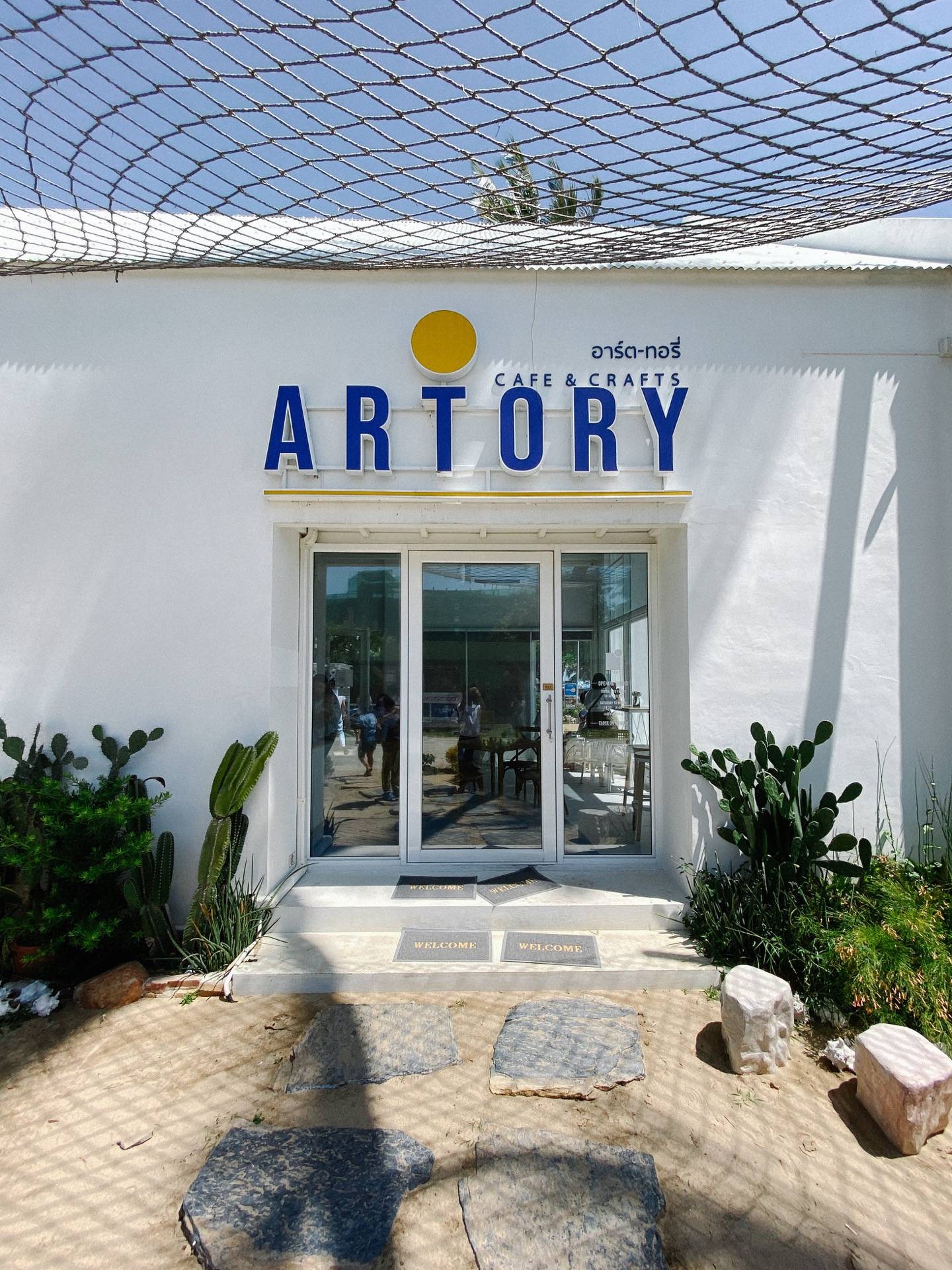 รีวิว Artory cafe and crafts บางแสน - คาเฟ่สีขาววิวสวยริมหาดบางแสน
