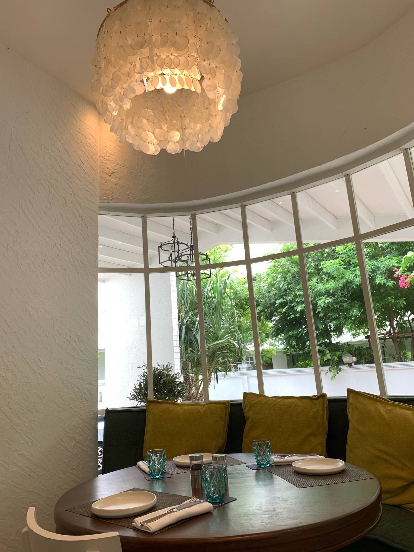 รีวิว Mediterra Southern Italian Cuisine Asoke - อาหารดี มุมถ่ายรูป ...