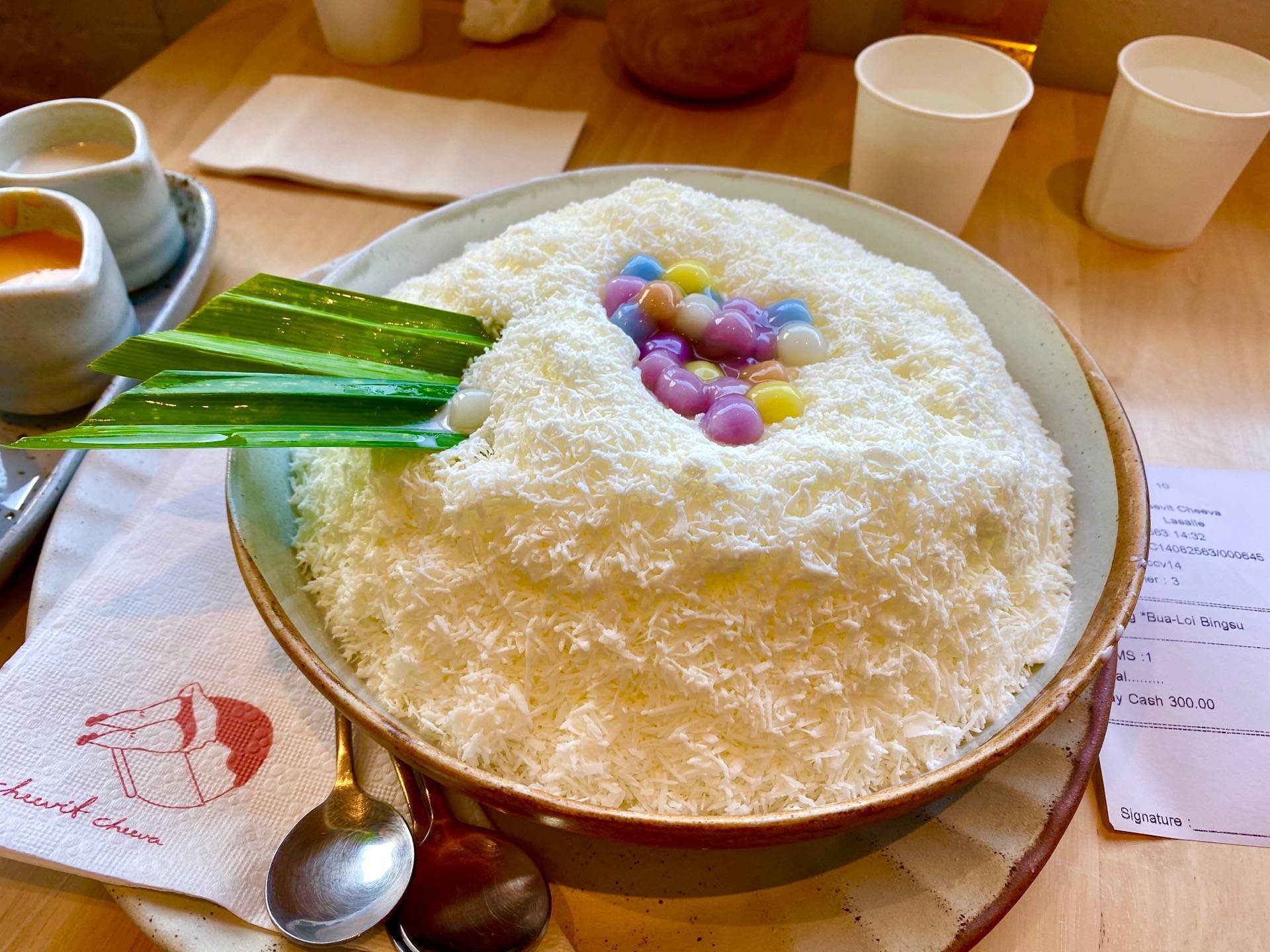 รีวิว Cheevit Cheeva ดาดฟ้า ลาซาล - บิงซูถ้วยใหญ่ๆ