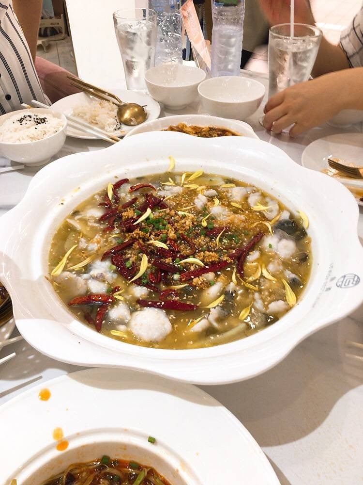 ปลาต้มผักกาดดอง ร้าน LT Fish Restaurant CentralwOrld