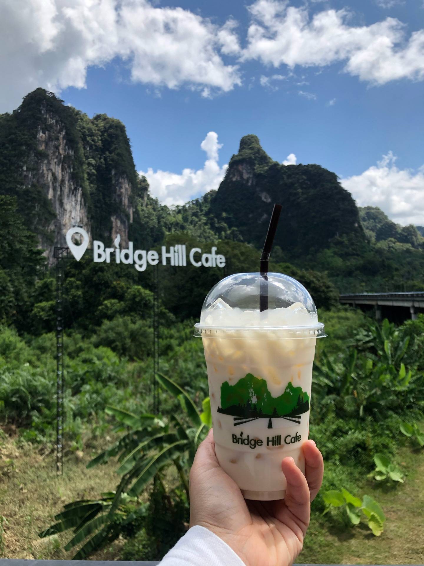 รูป Bridge Hill Cafe