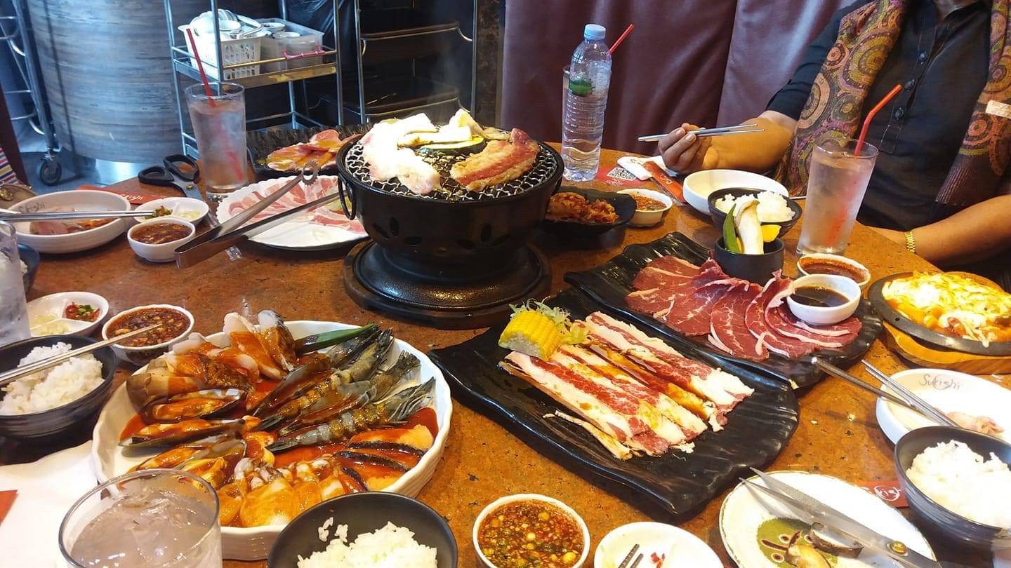 รีวิว Sukishi Buffet เดอะมอลล์บางแค ชั้น 1 - อร่อย.....หัวเหม็นทุกที😂😂😂 ...